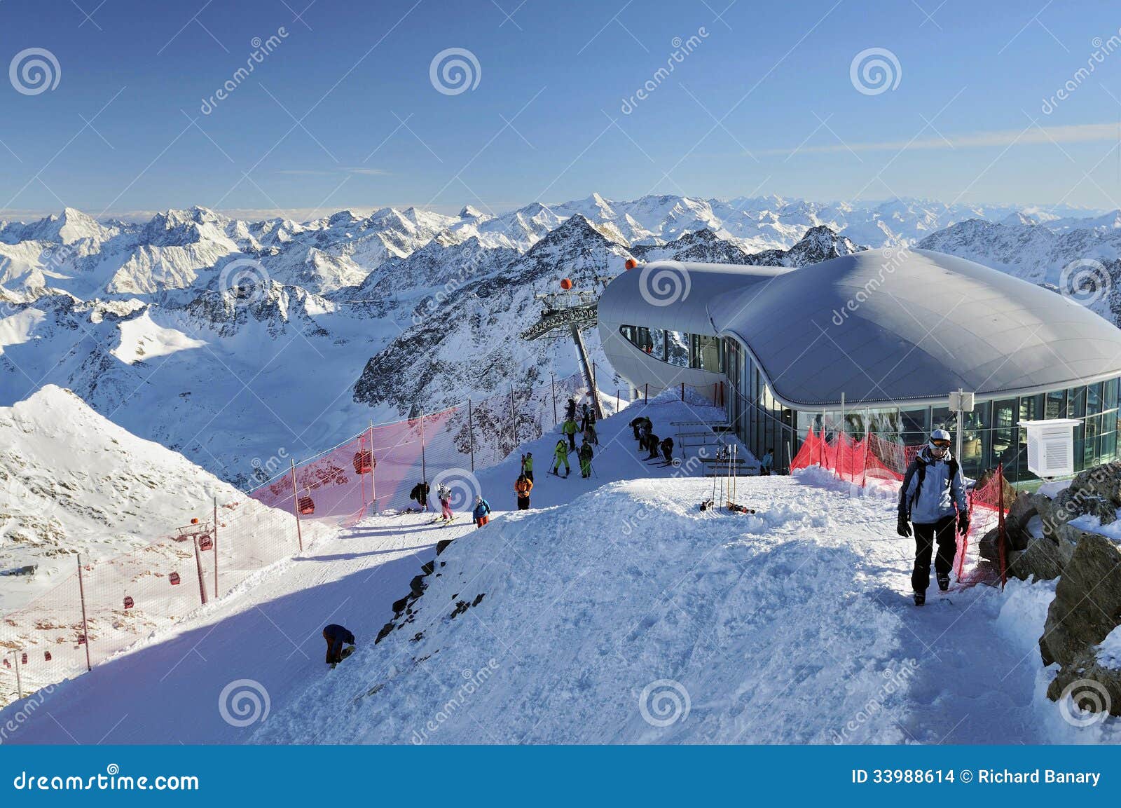 Pitztal Ski Resort image stock éditorial. Image du montagnes - 33988614