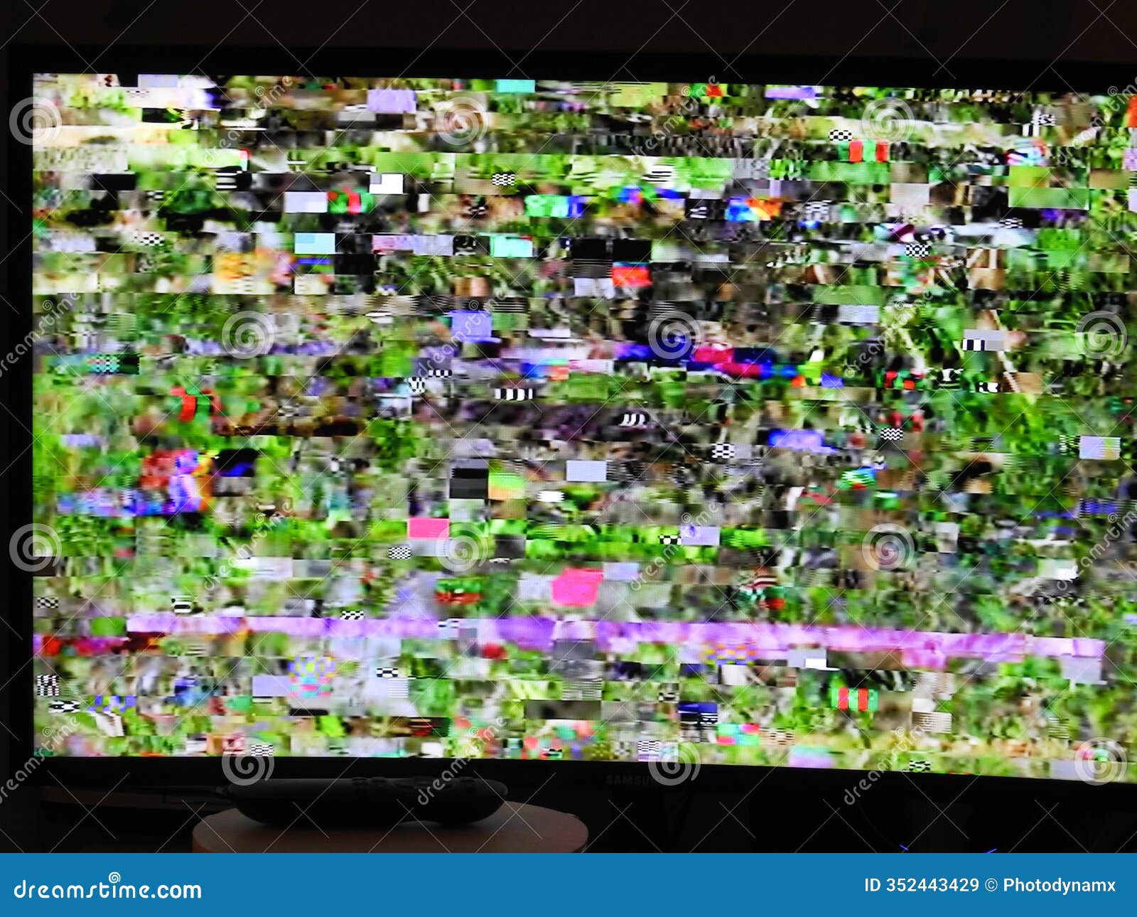 Pixels Tv Television Program Screen Pixelation Pixelated Signal Weak ...