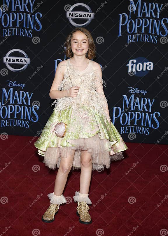 Pixie Davies foto editorial. Imagen de aldea, diciembre - 134460101