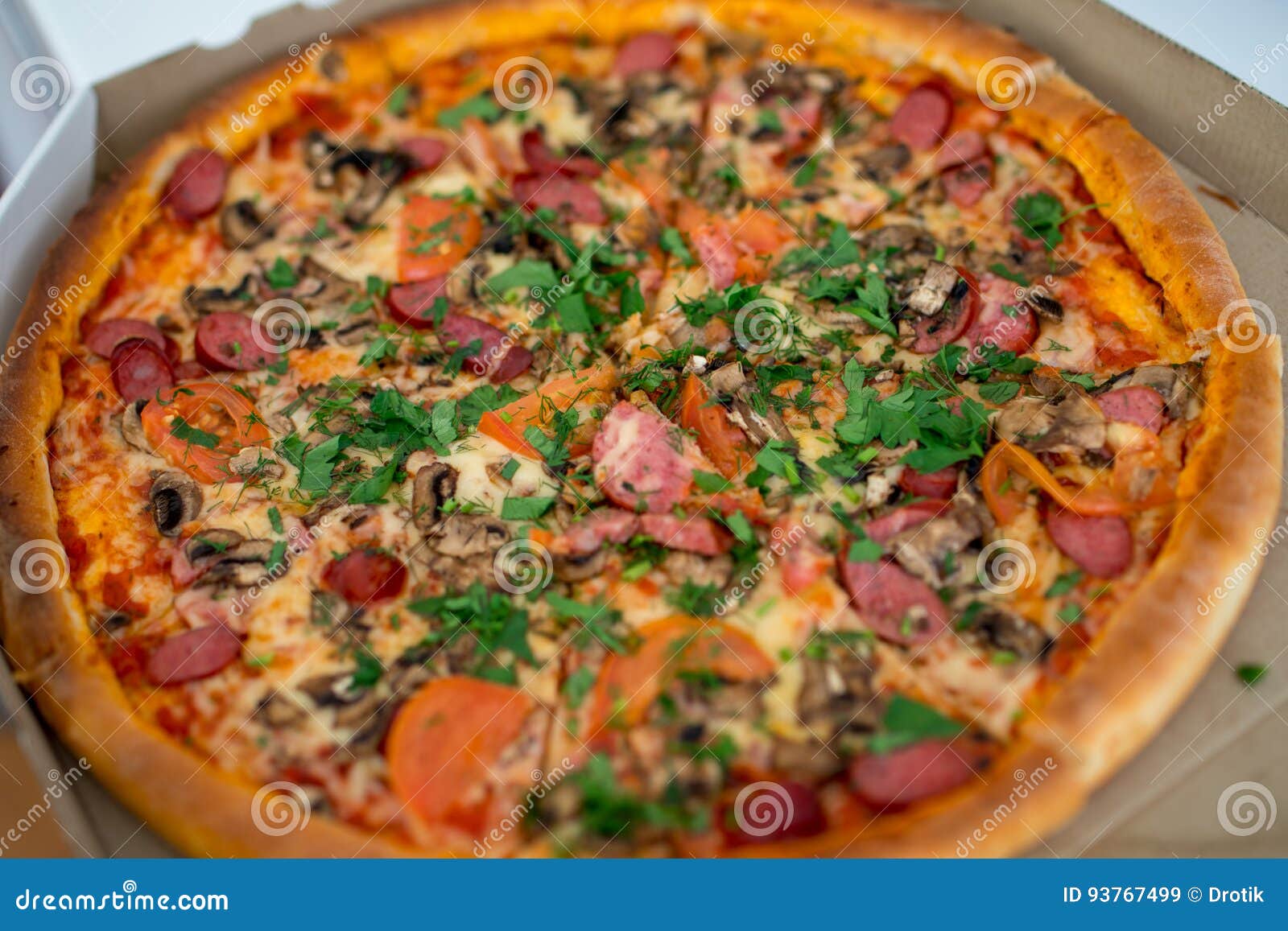 Pizza Classica in Una Scatola Immagine Stock - Immagine di carne ...