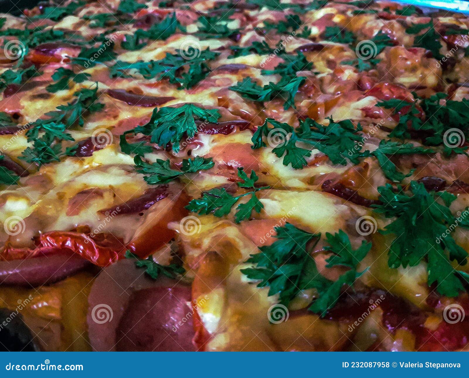 Pizza colorida foto de stock. Imagem de carne, caseira - 232087958