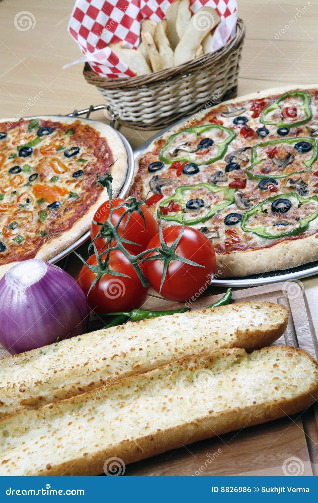 Pizza Combo Deal for Family Stock Photo - Image of combo, crust: 8826986