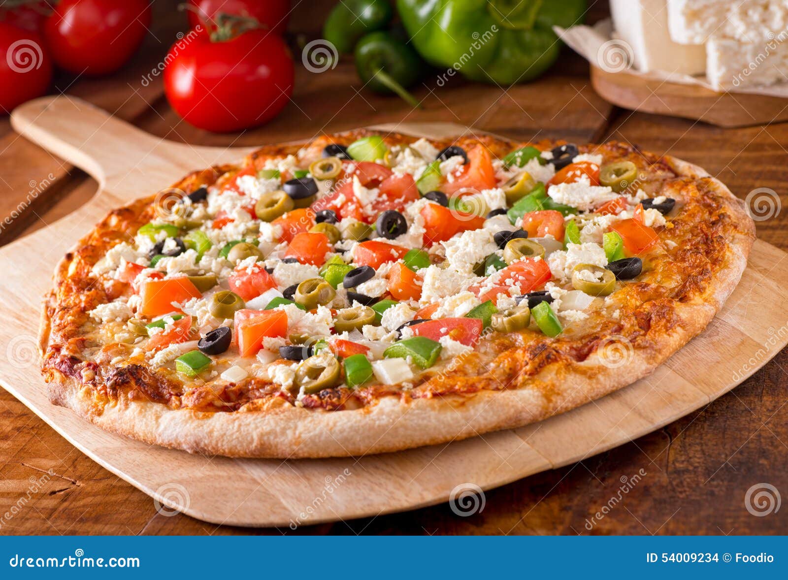 Pizza grecque photo stock. Image du oignon, pâte, pétrole - 54009234