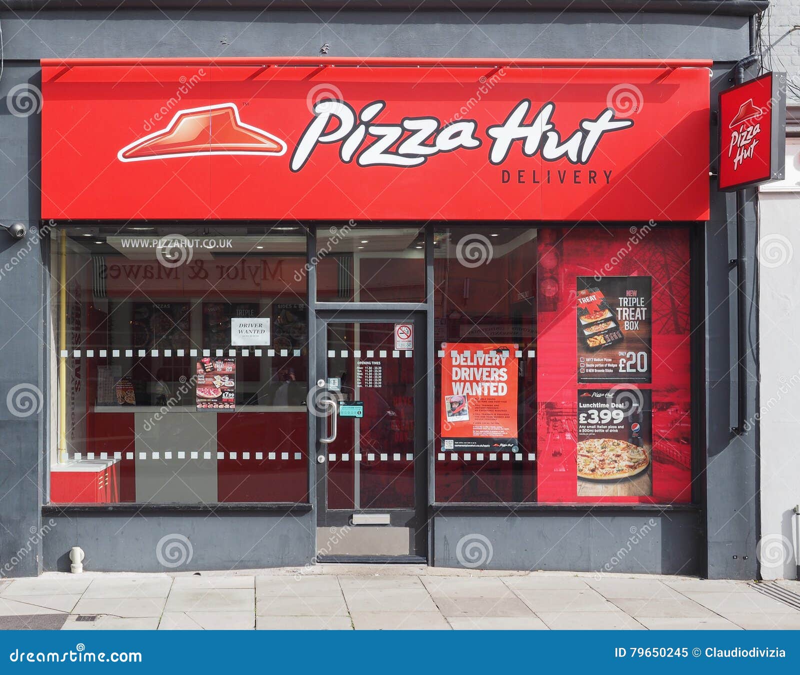 Pizza Hut Storefront in Bath Editorial Image - Image of kingdom ...