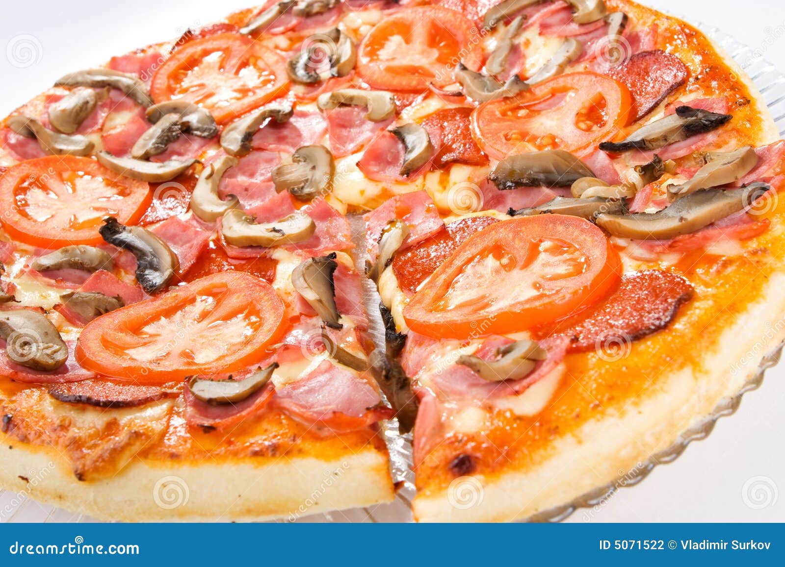 Pizza - Prima stock photo. Image of vegetables, lunch - 5071522