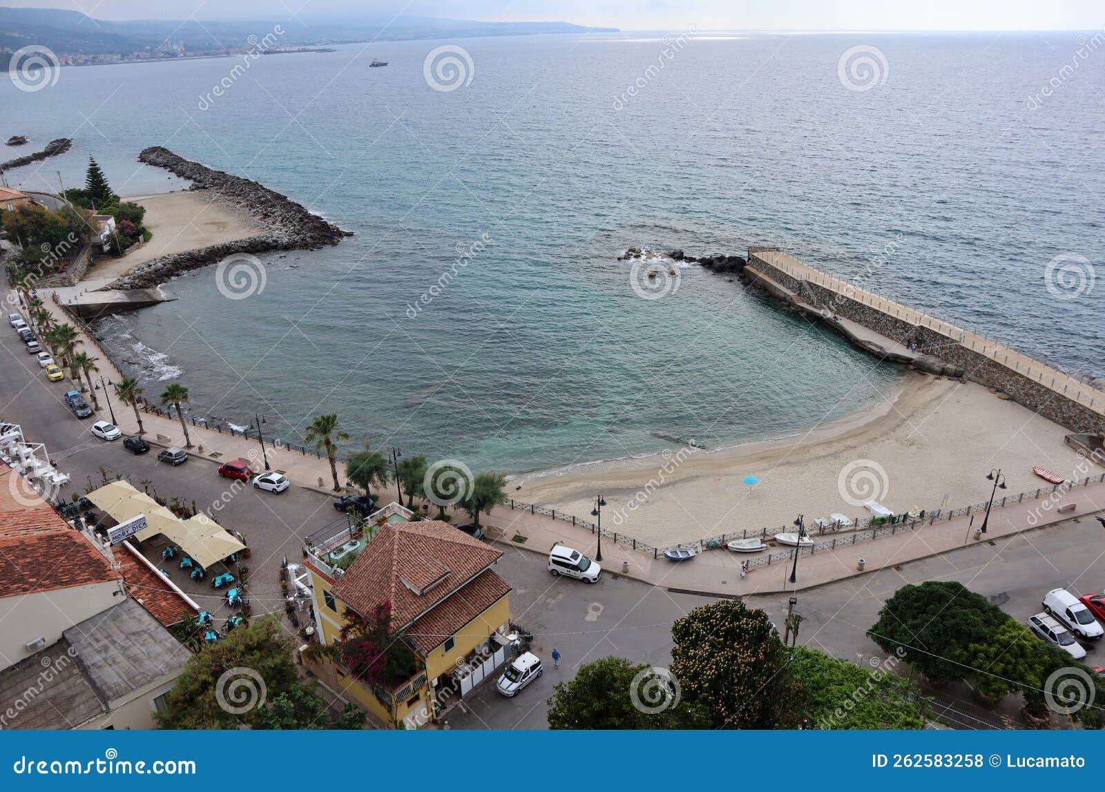 Pizzo - Spiaggia Della Marina Dal Castello Murat Stock Photo - Image of ...