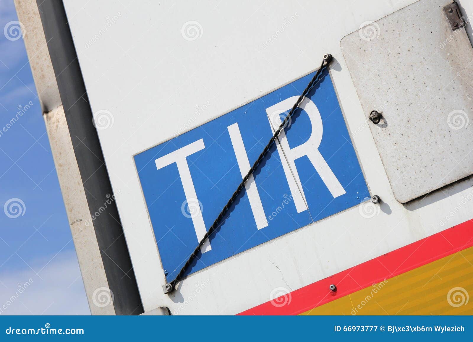 Tir Fotos De Stock - Descarga 2,947 Fotos Libres de Derechos