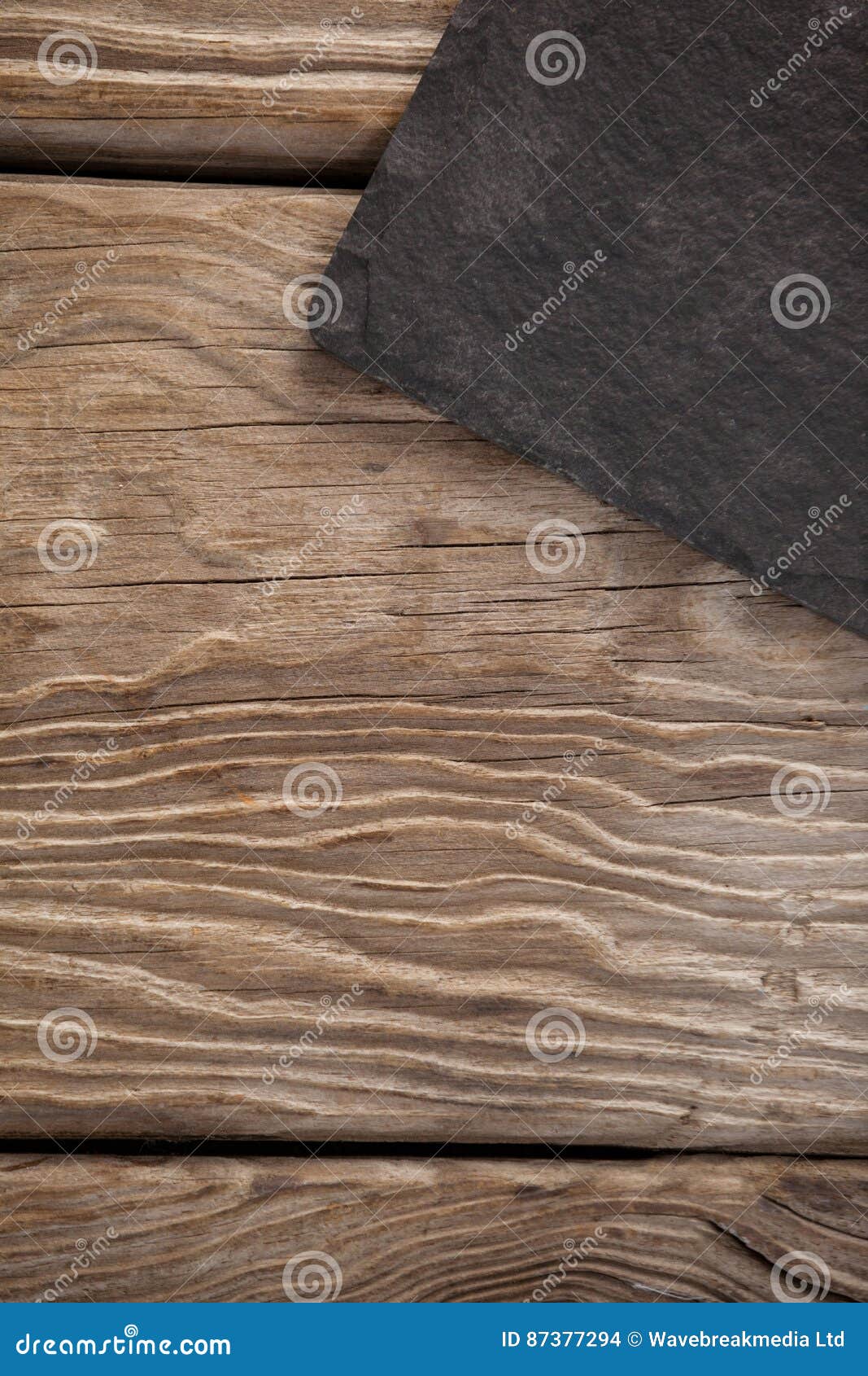 Placa negra de la pizarra foto de archivo. Imagen de plato - 87377294