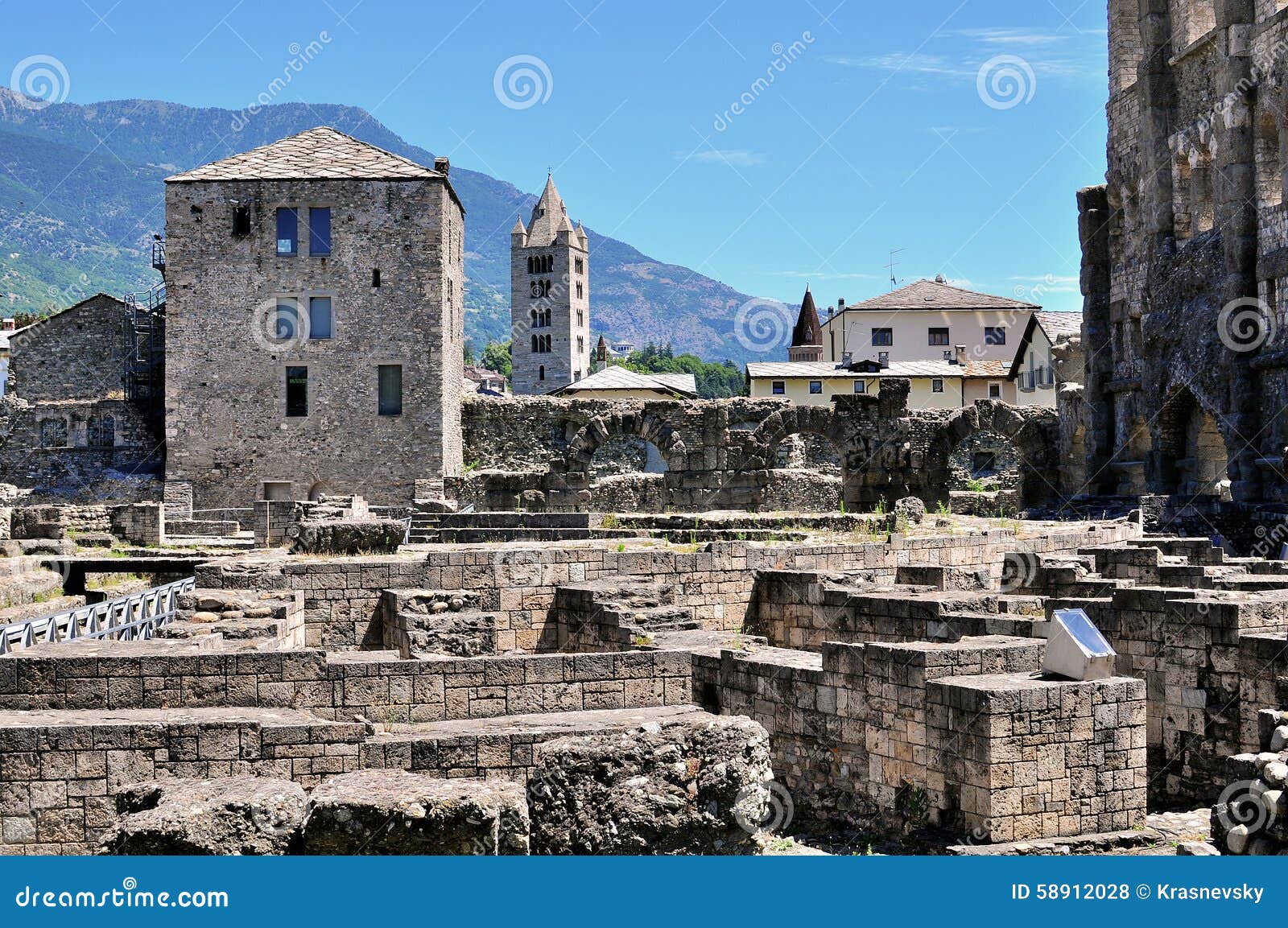 Place d'Aosta photo stock éditorial. Image du vide, attraction - 58912028