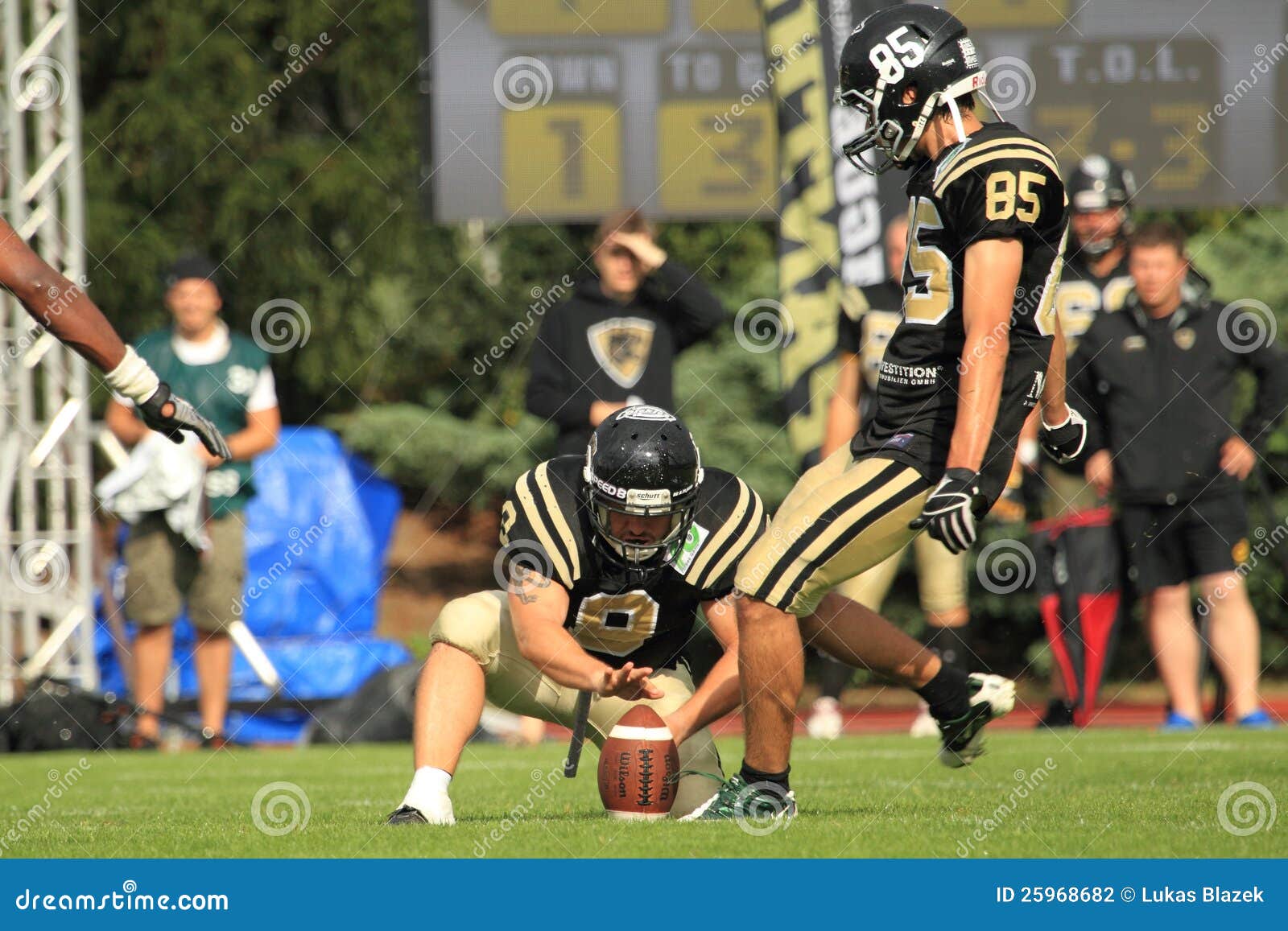 Place Kick in American Football Editorial Photography - Image of final ...