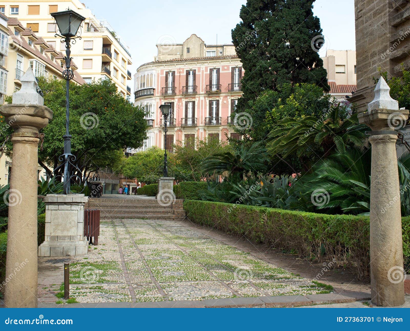 Place to rest in a city stock image. Image of europe - 27363701