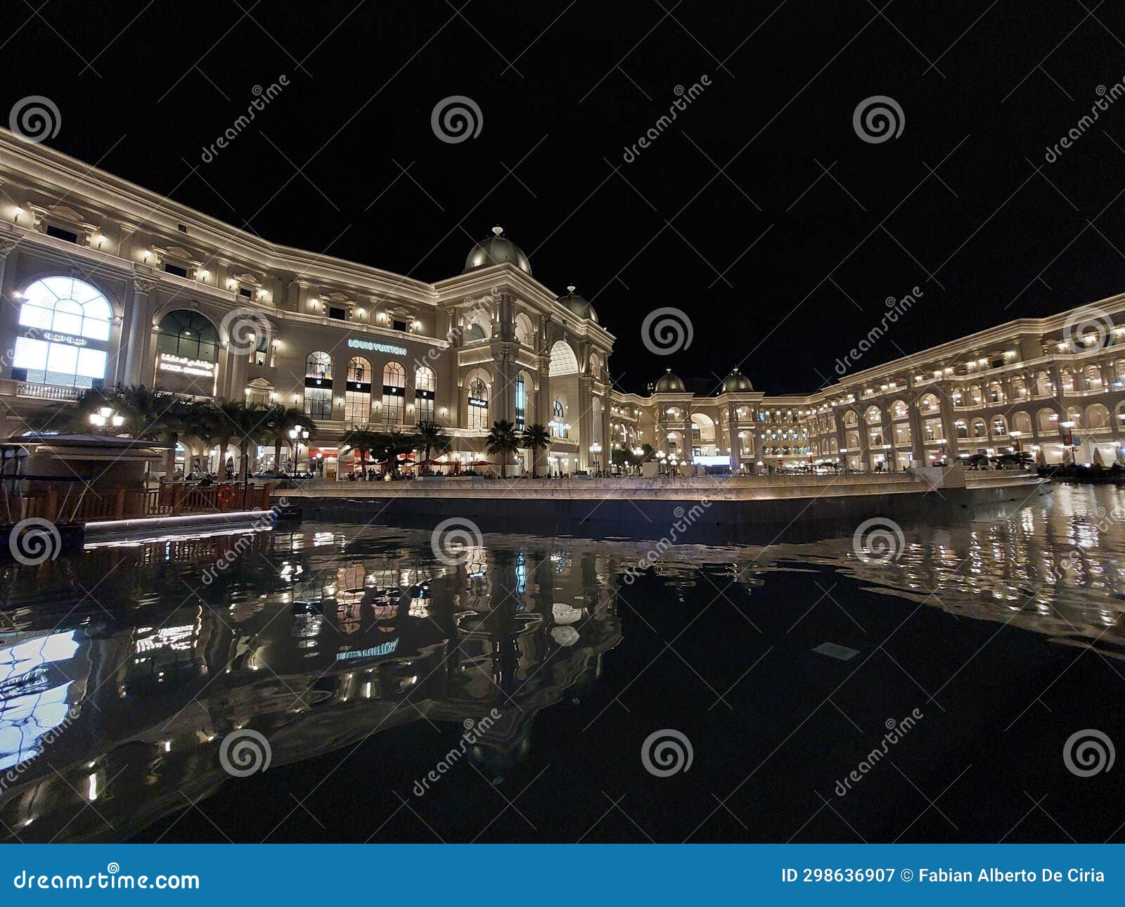 Place Vendome Qatar stock image. Image of evening, vendome - 298636907