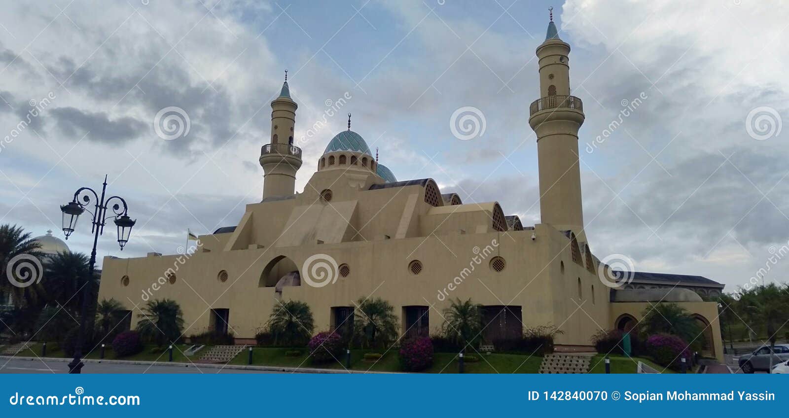 Place of Worship. Assahilin Mosque Brunei Stock Photo - Image of mosque ...