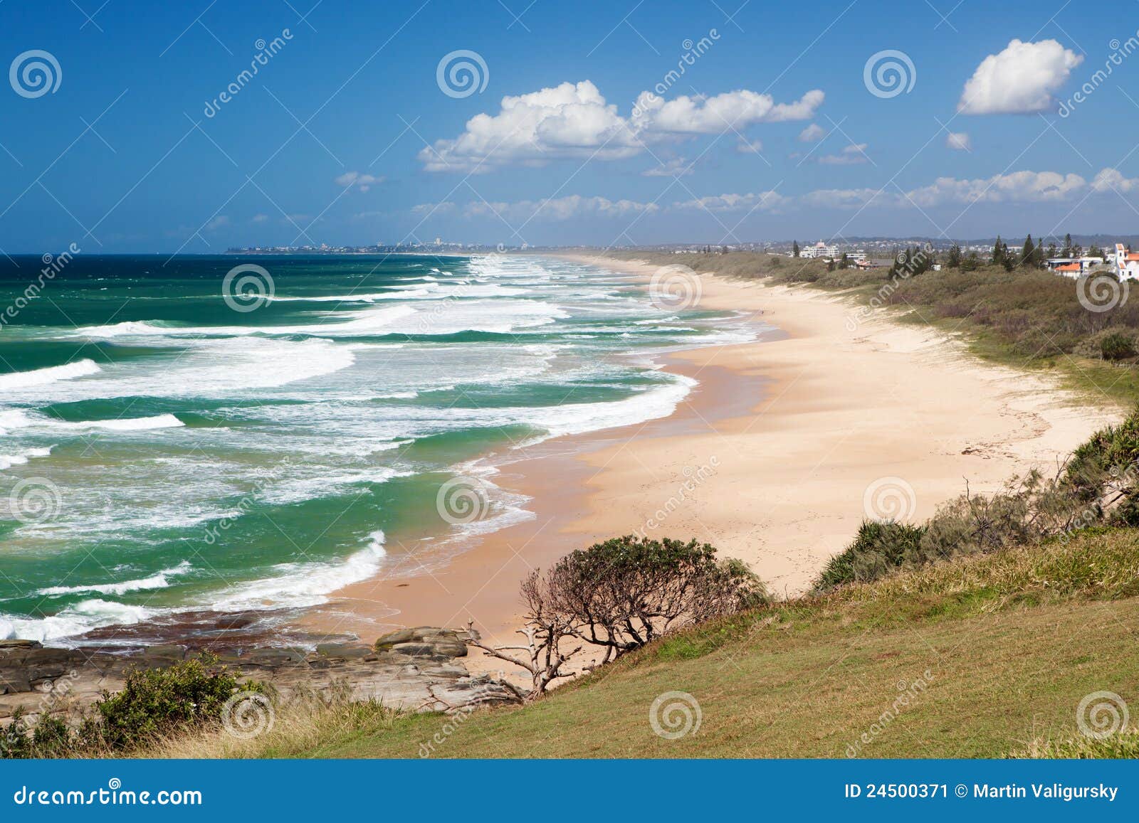 Plage De Caloundra De Charron De Point, Queensland Image stock - Image ...