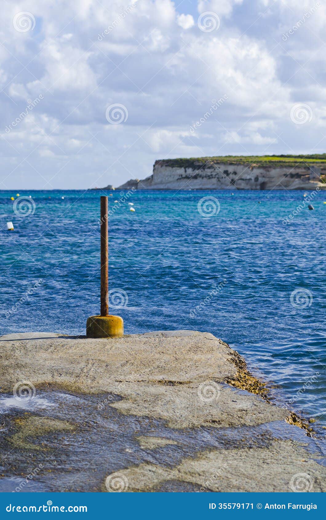 Plage De Roche En Hiver, Malte Image stock - Image du port, roches ...