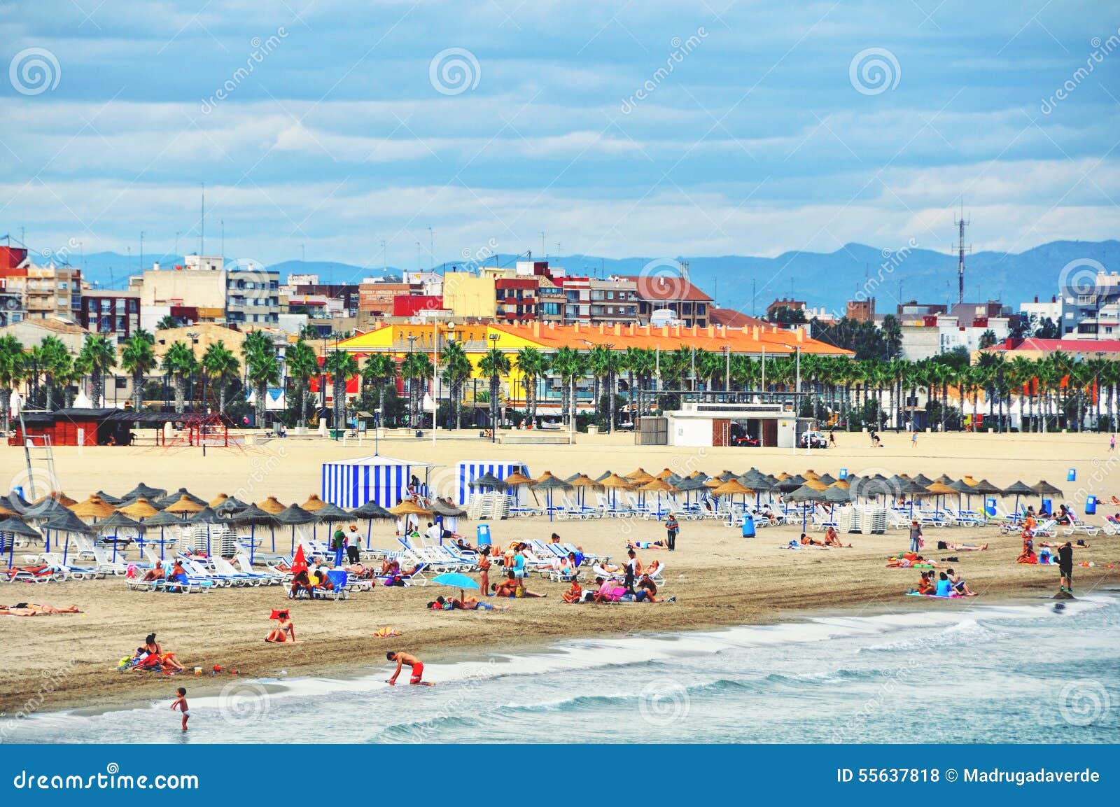 Plage de Valence, Espagne photo stock éditorial. Image of vacances ...