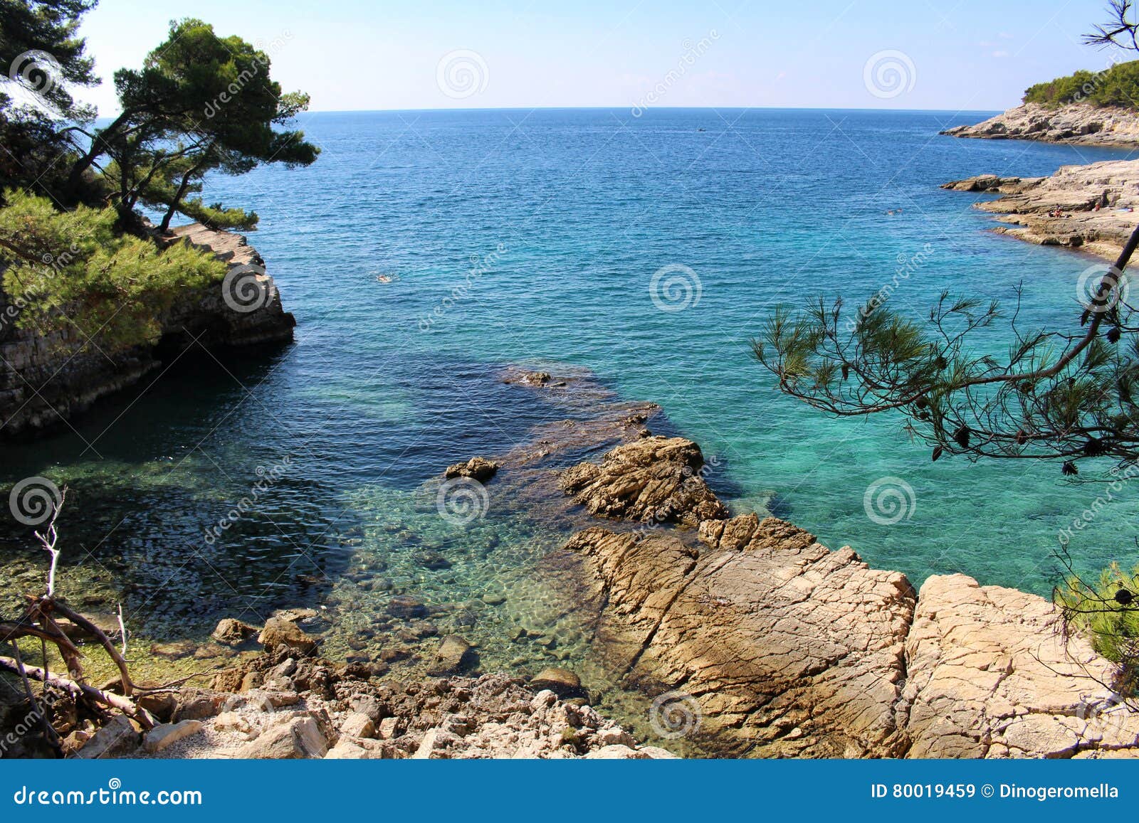 Plage De Valovine De Pula La Meilleure Image stock - Image du nature ...
