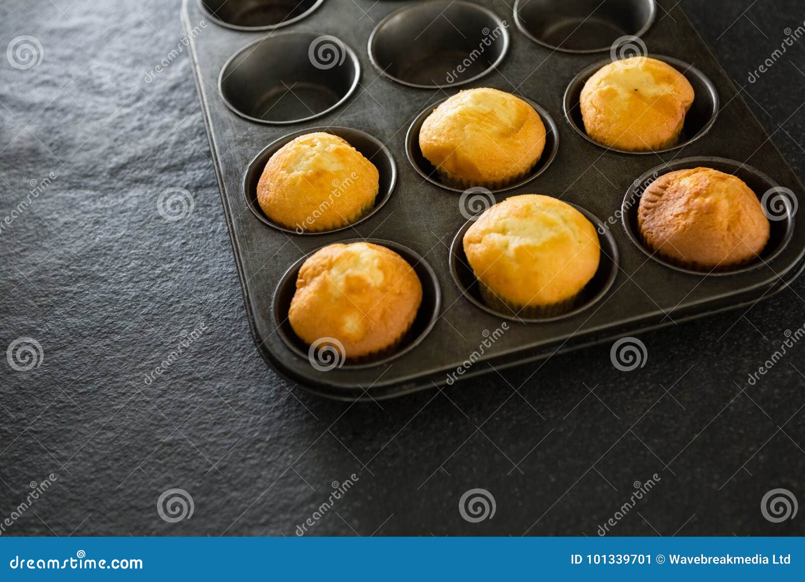 Plain Cupcakes in Baking Tray Stock Image - Image of people, cooking ...