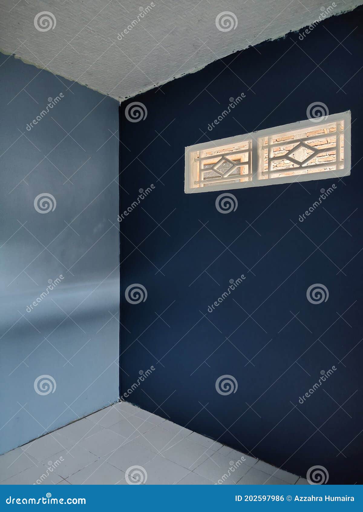 PLAIN UNFINISHED ROOM with NO FURNITURE Stock Photo - Image of flooring ...