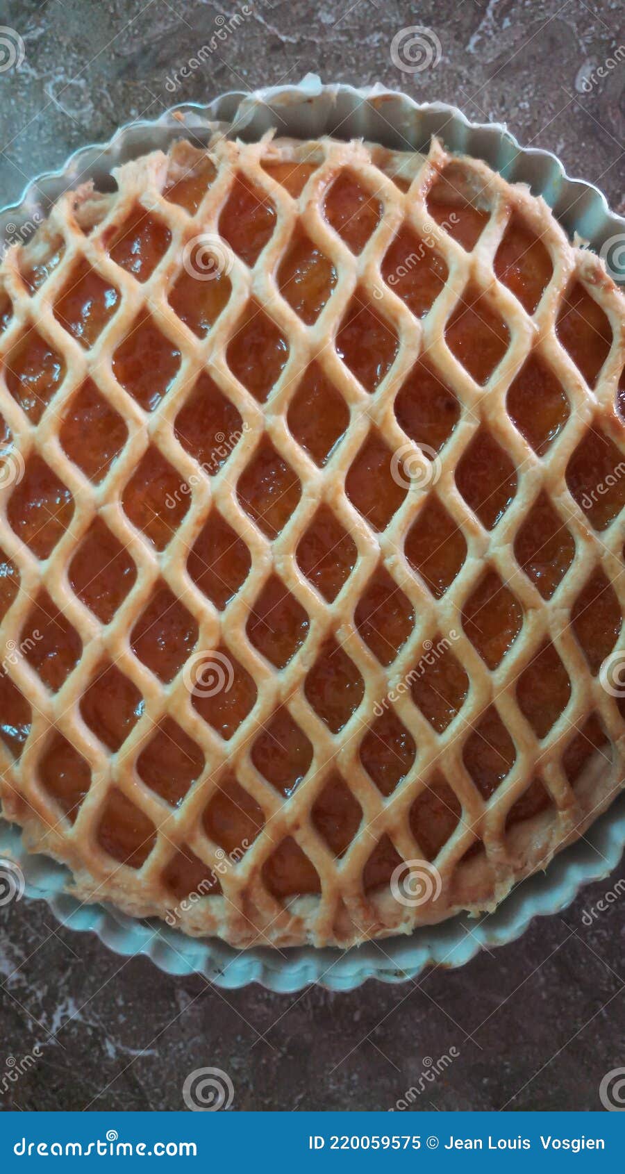 Plaited apple pie stock image. Image of dessert, pastry - 220059575