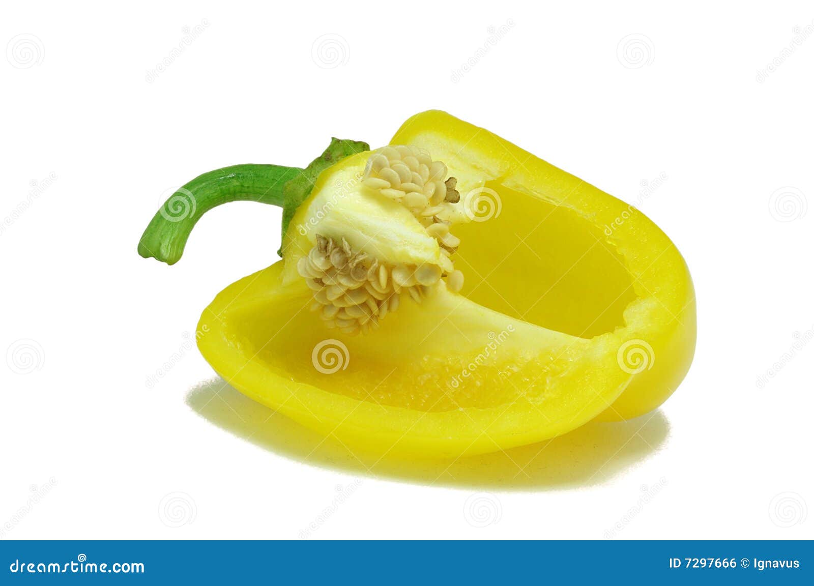 Plak van gele paprika stock foto. Image of volledig, sluit - 7297666