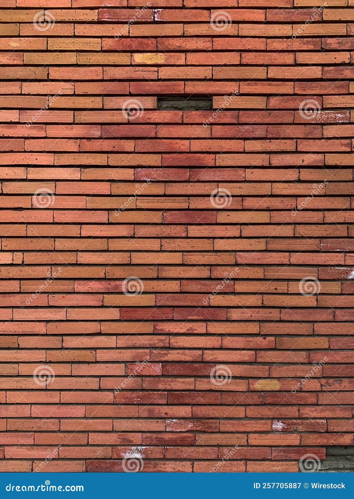 Plan Vertical D'un Mur De Brique Avec Une Brique Manquante Image stock ...