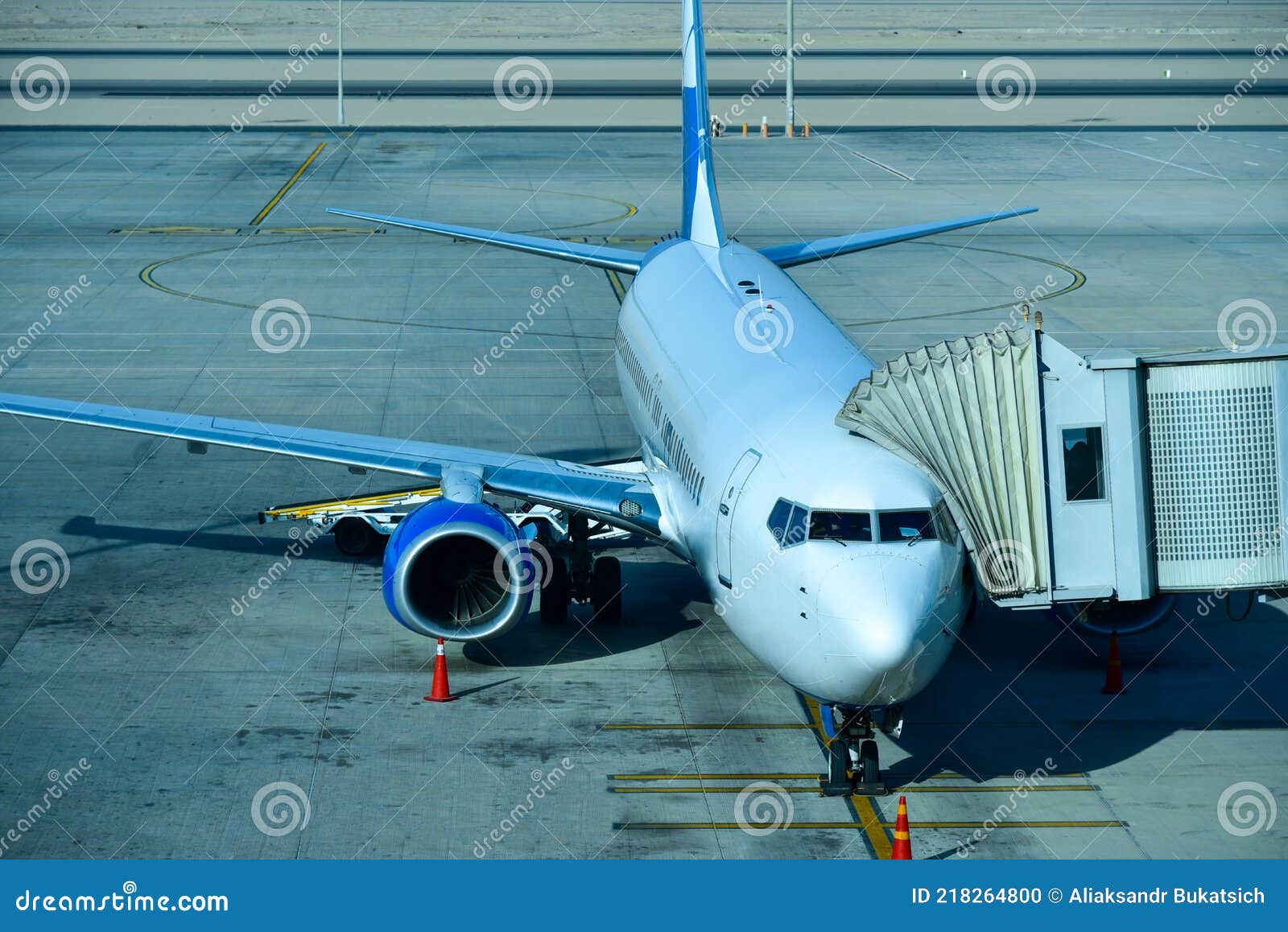 The Plane at the Airport Ladder Prepares for Flight Stock Photo - Image ...