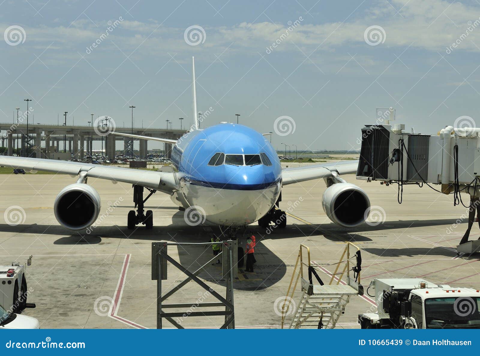 Plane arrives stock image. Image of high, fast, cloud - 10665439