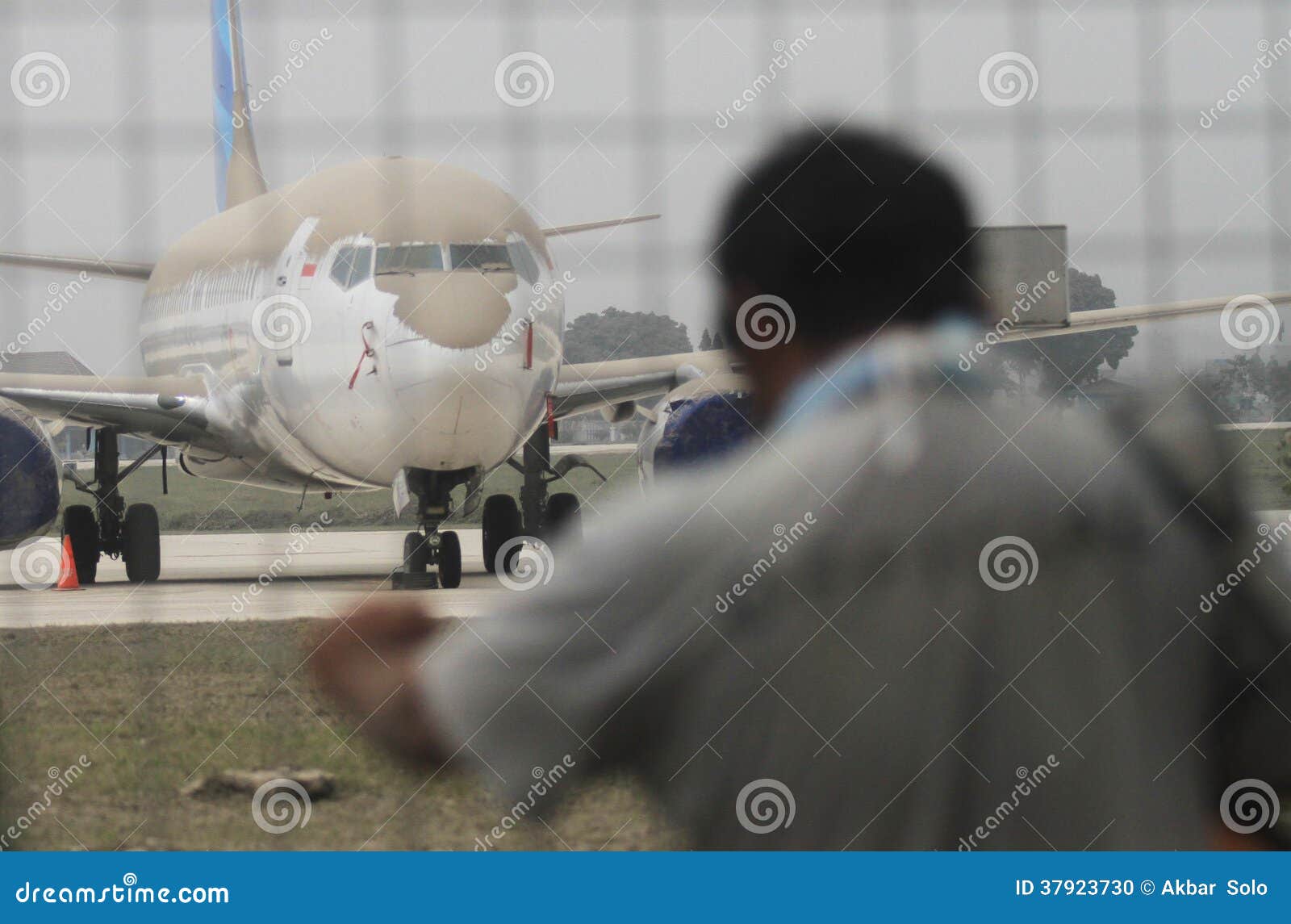 Plane Covered by Volcanic Ash from Mount Kelud Eruption Editorial Image ...