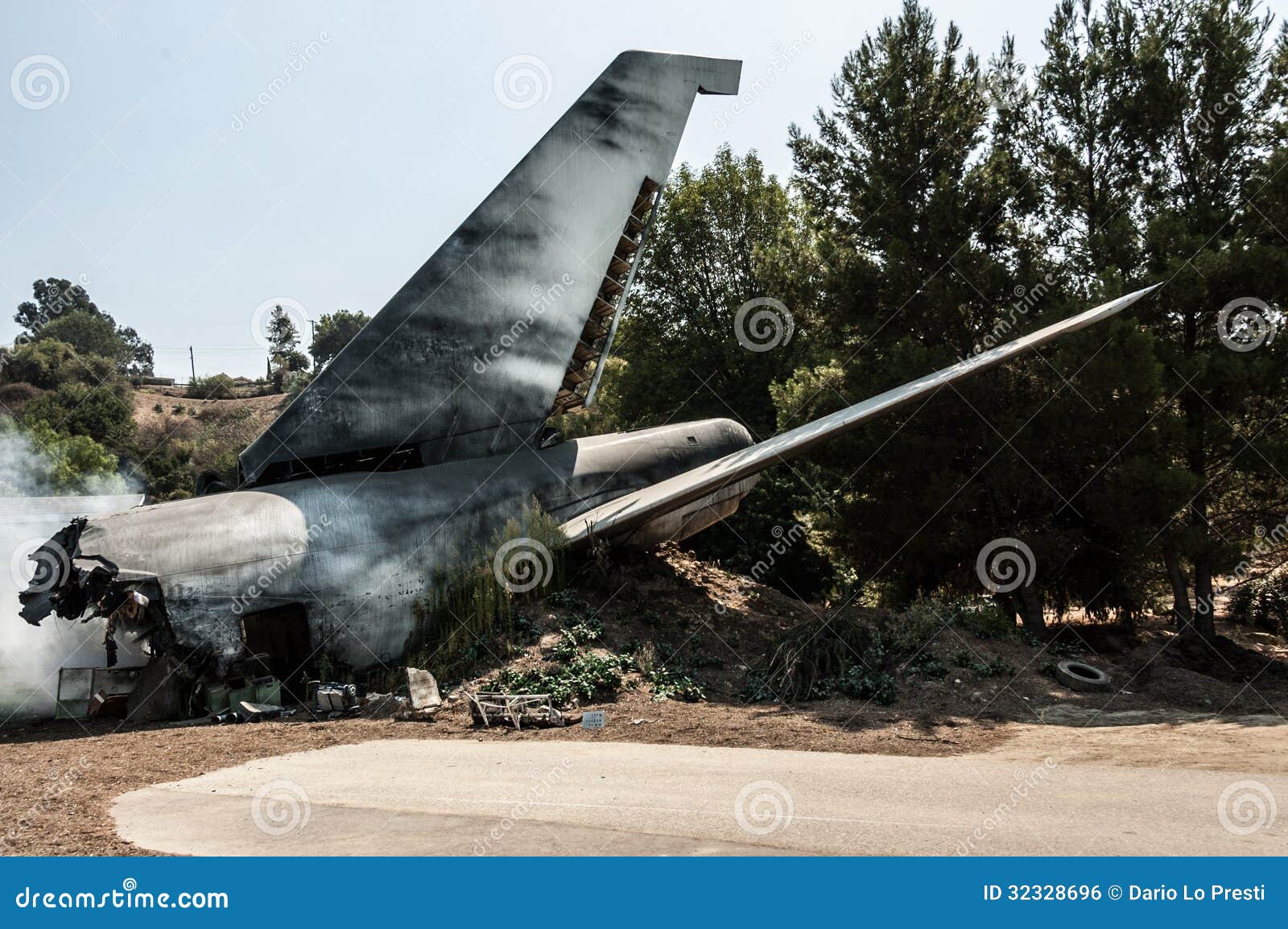 Plane crash stock photo. Image of breakdown, catastrophe - 32328696