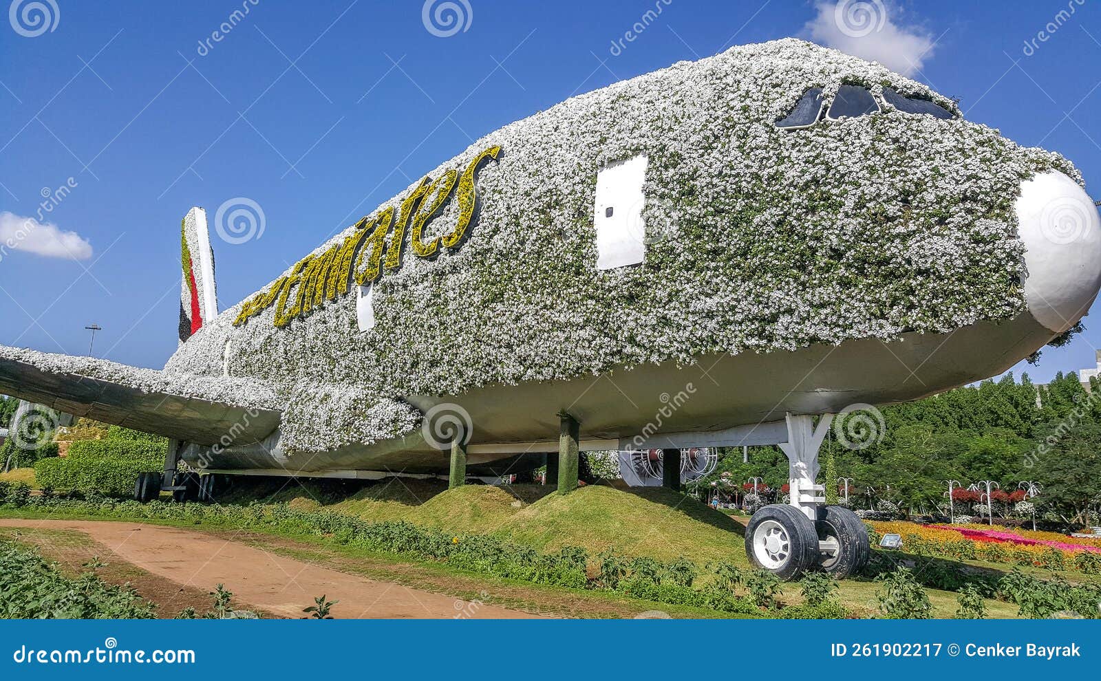 A Plane Emirates in Dubai Flower Garden Editorial Photography - Image ...
