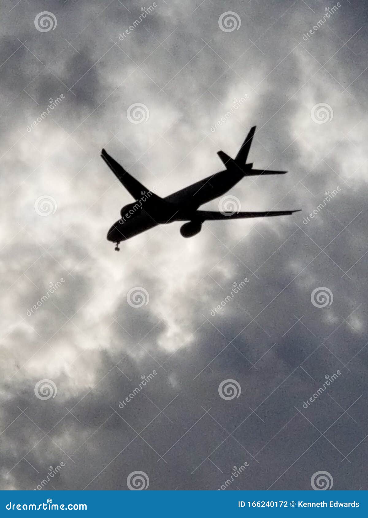 Plane Fly Over head stock photo. Image of plane, head - 166240172