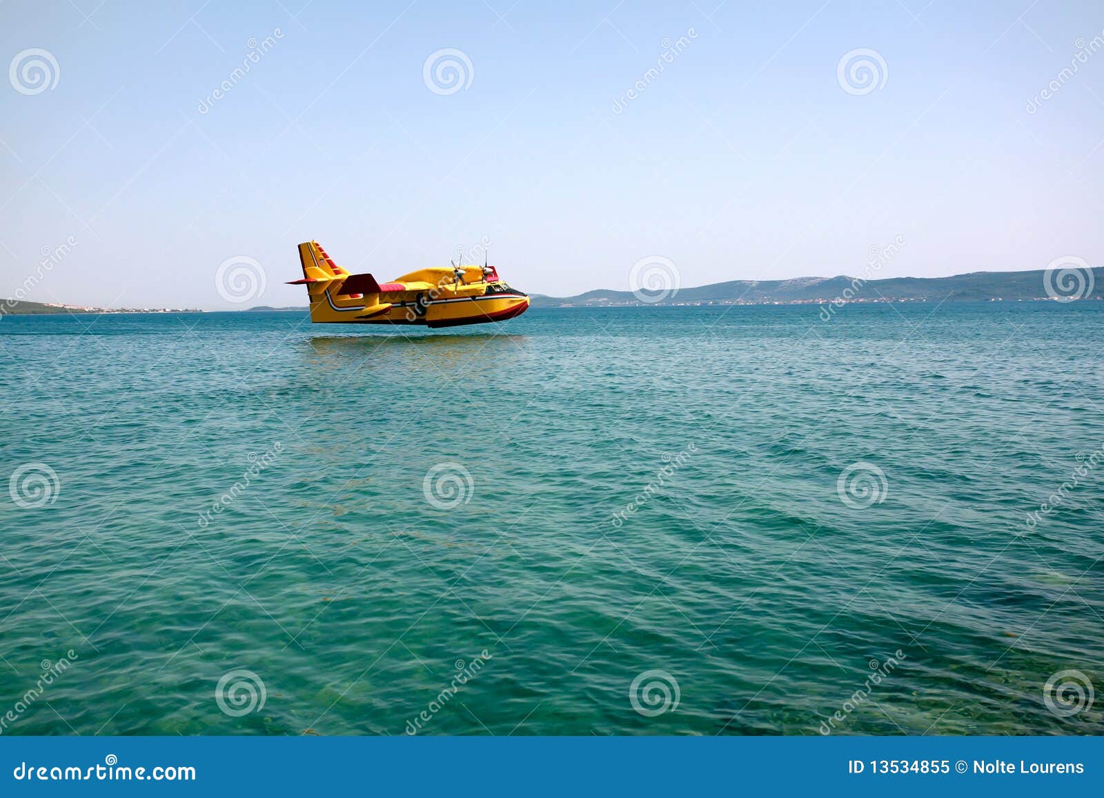 Plane landing on water stock image. Image of help, sunny - 13534855