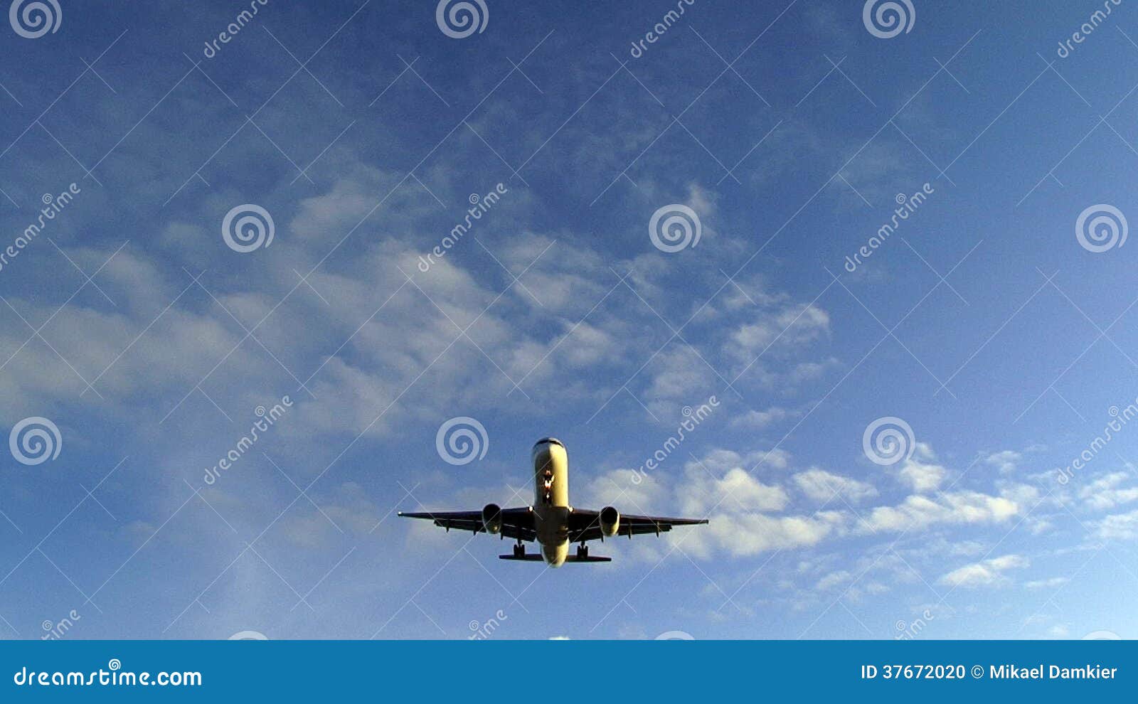 Plane passes overhead stock footage. Video of high, spring - 37672020