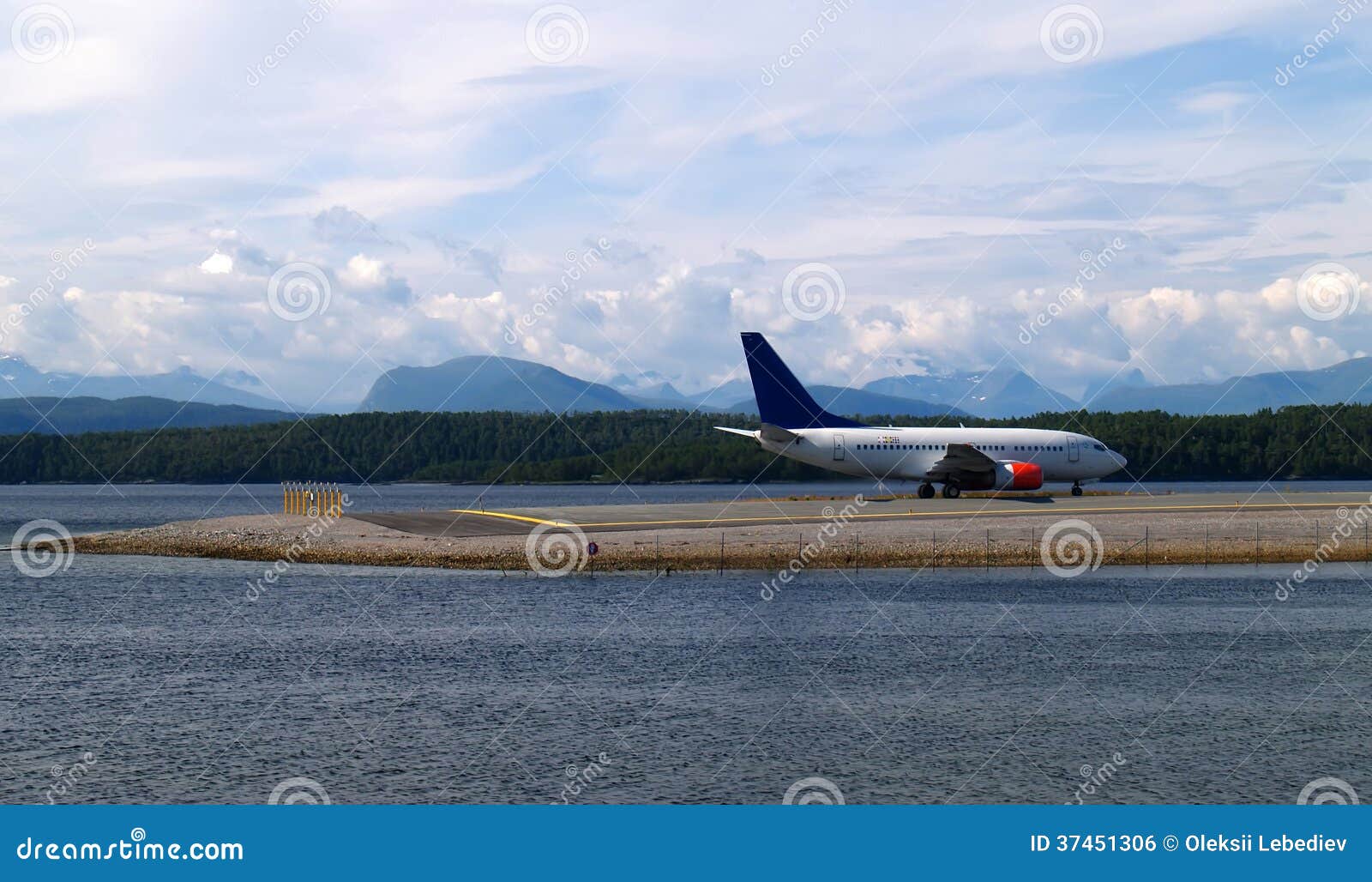 Plane is Ready To Take Off stock photo. Image of profile - 37451306