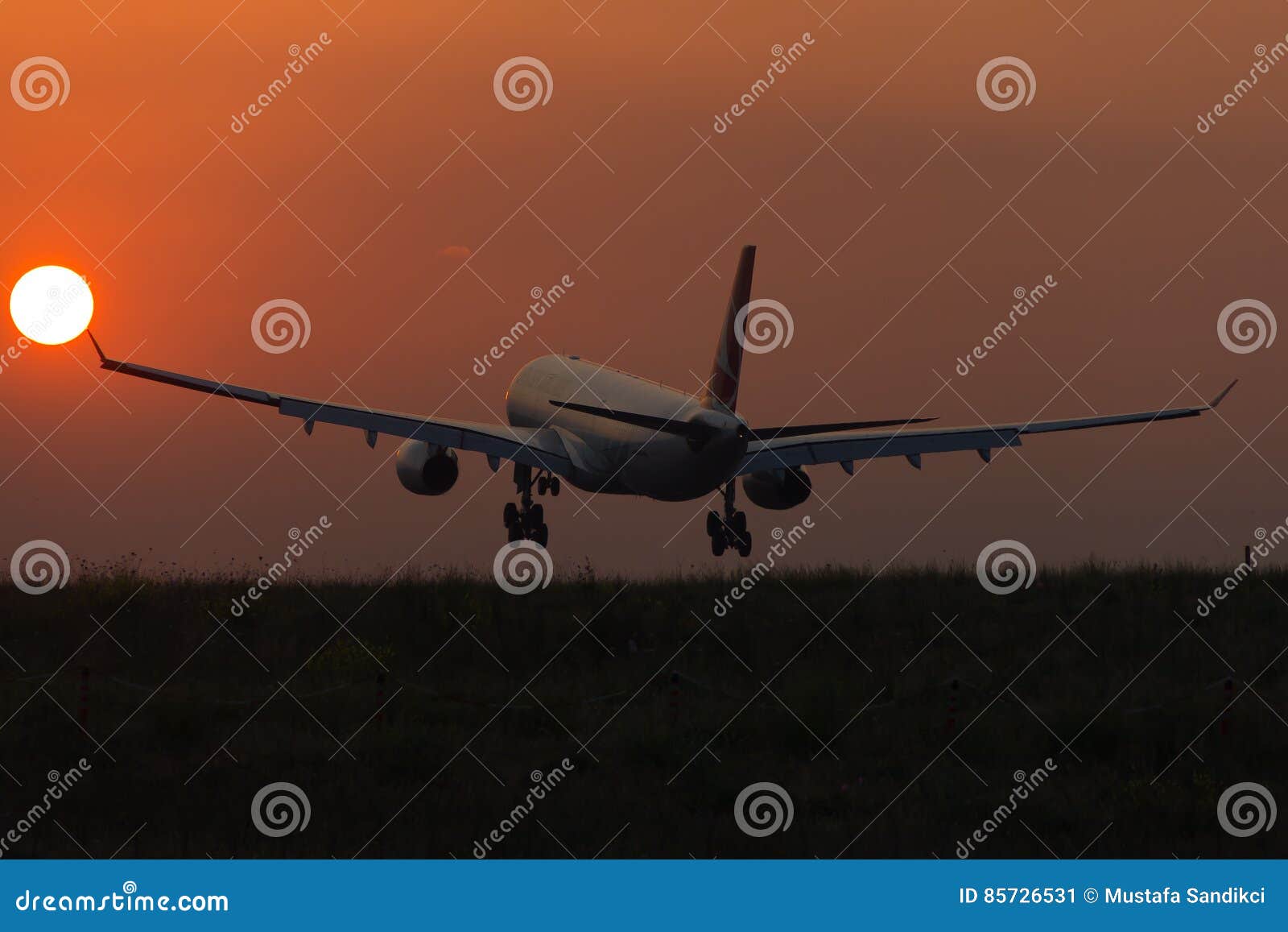 Plane and sun editorial photo. Image of berlin, departing - 85726531