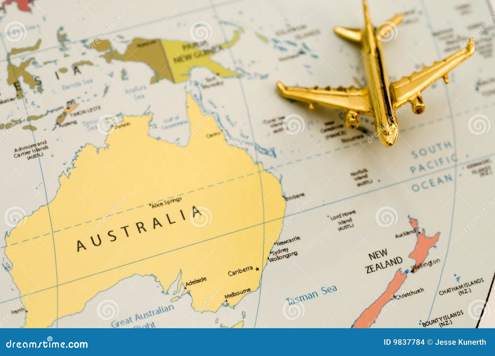 Plane Traveling Over Australia Stock Photo - Image of zealand, north ...