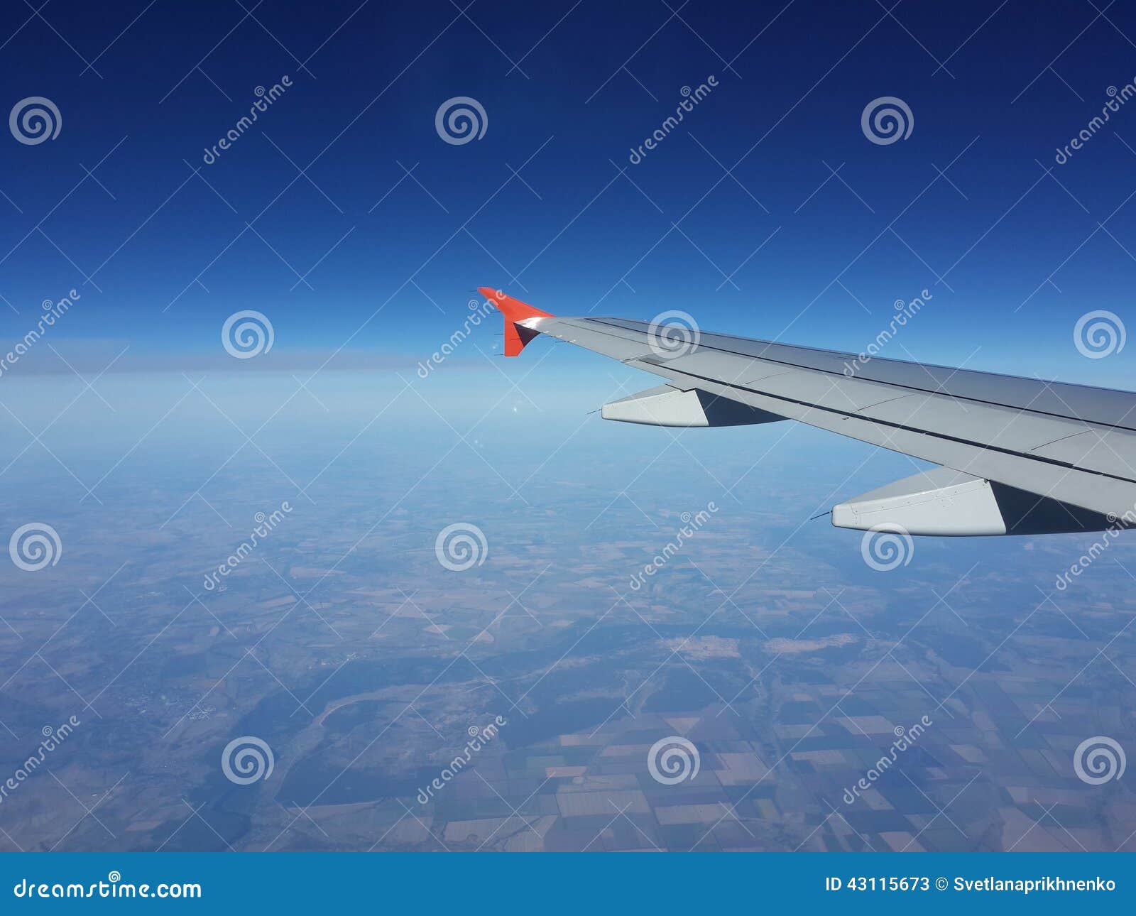 Plane wing editorial stock photo. Image of airplane, plane - 43115673