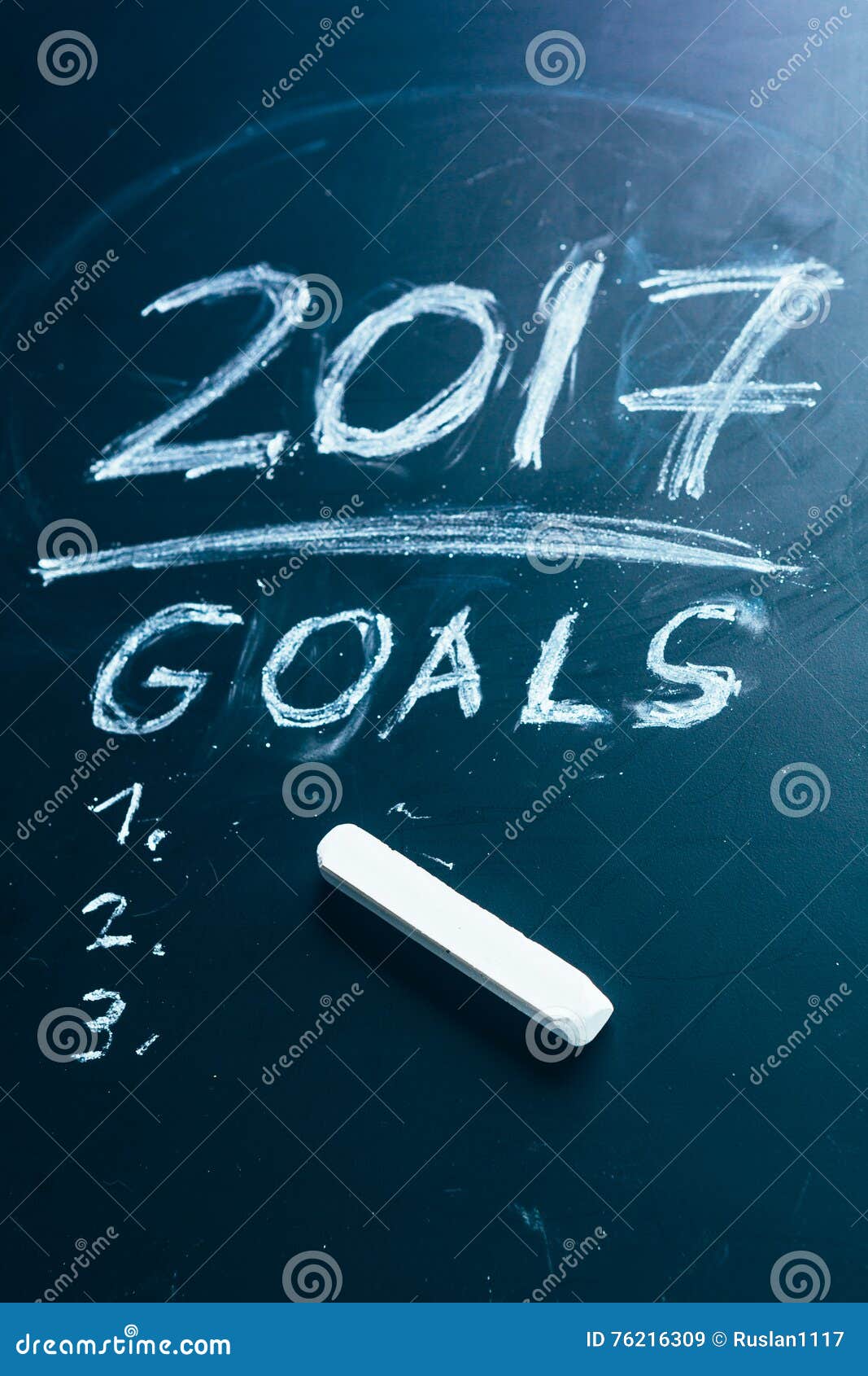 Planee Una Lista De Metas Para 2017 En La Pizarra Imagen de archivo ...