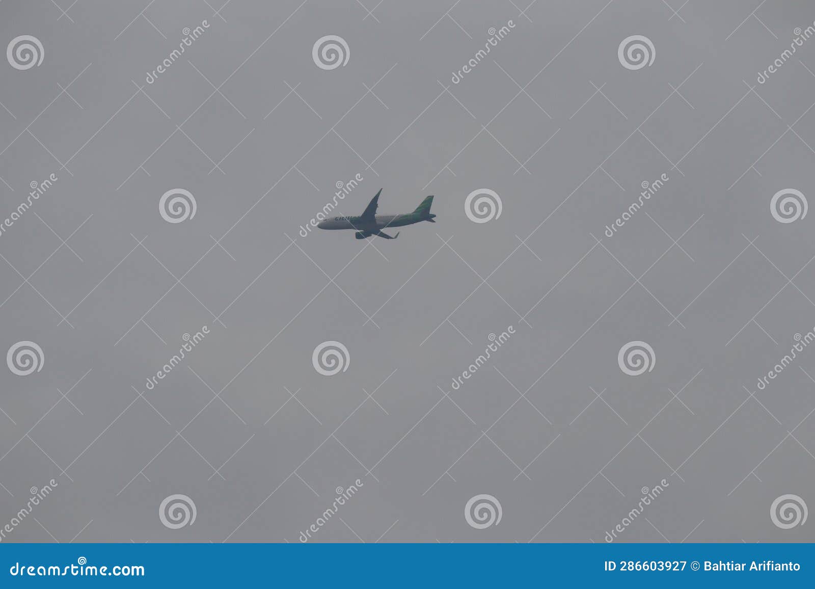 Planes Fly in the Afternoon Editorial Photography - Image of cloud ...