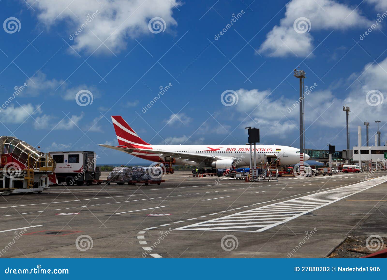 Planes in Mauritius Airport Editorial Photography - Image of asphalt ...