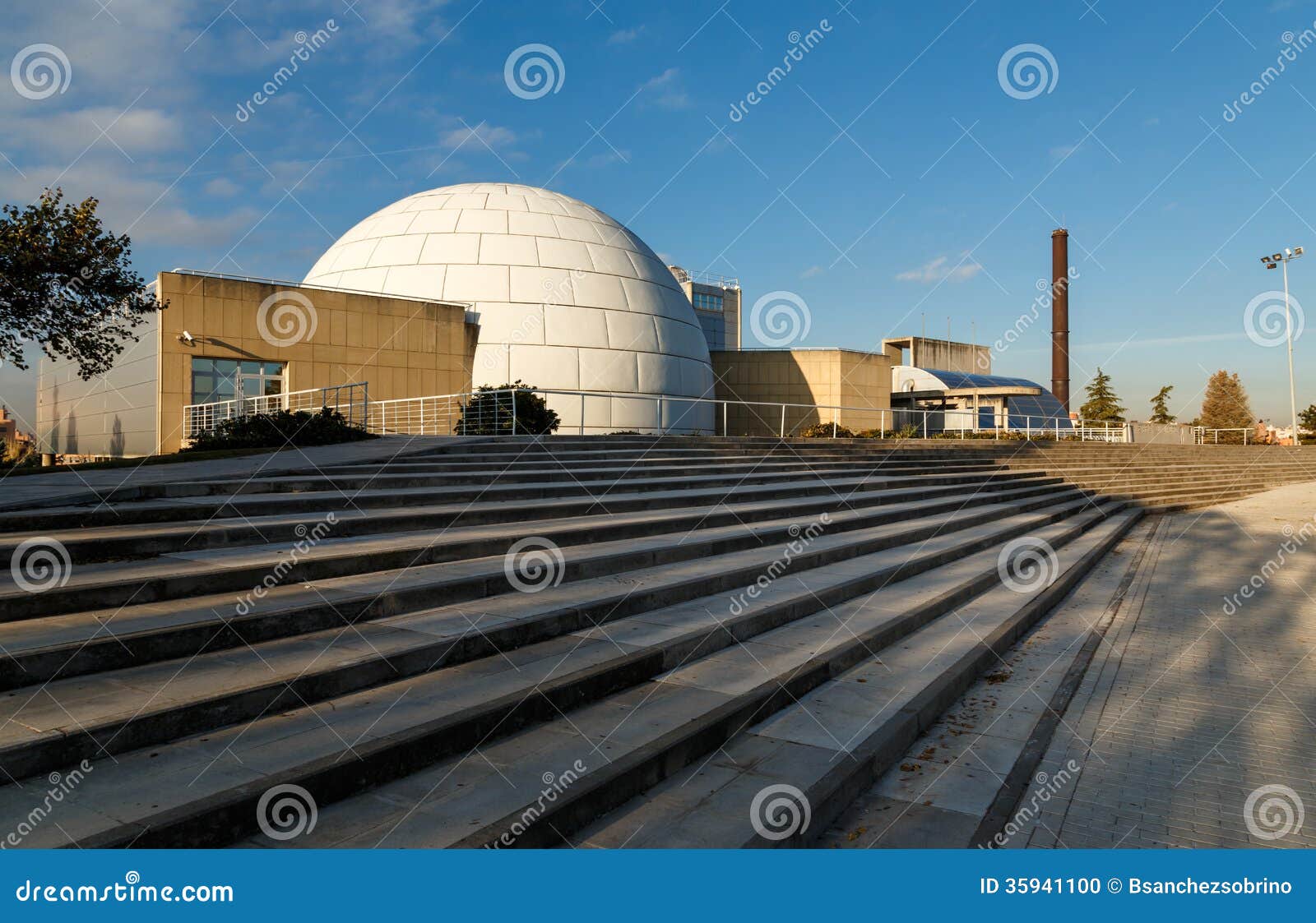 Planetarium Madrid, Spain stock photo. Image of architecture - 35941100