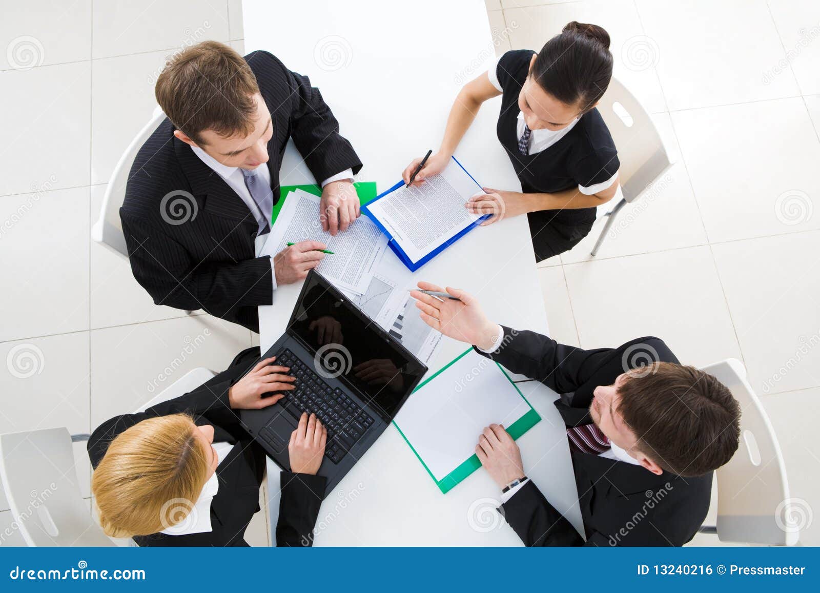 Planification photo stock. Image du businesspeople, conversation - 13240216