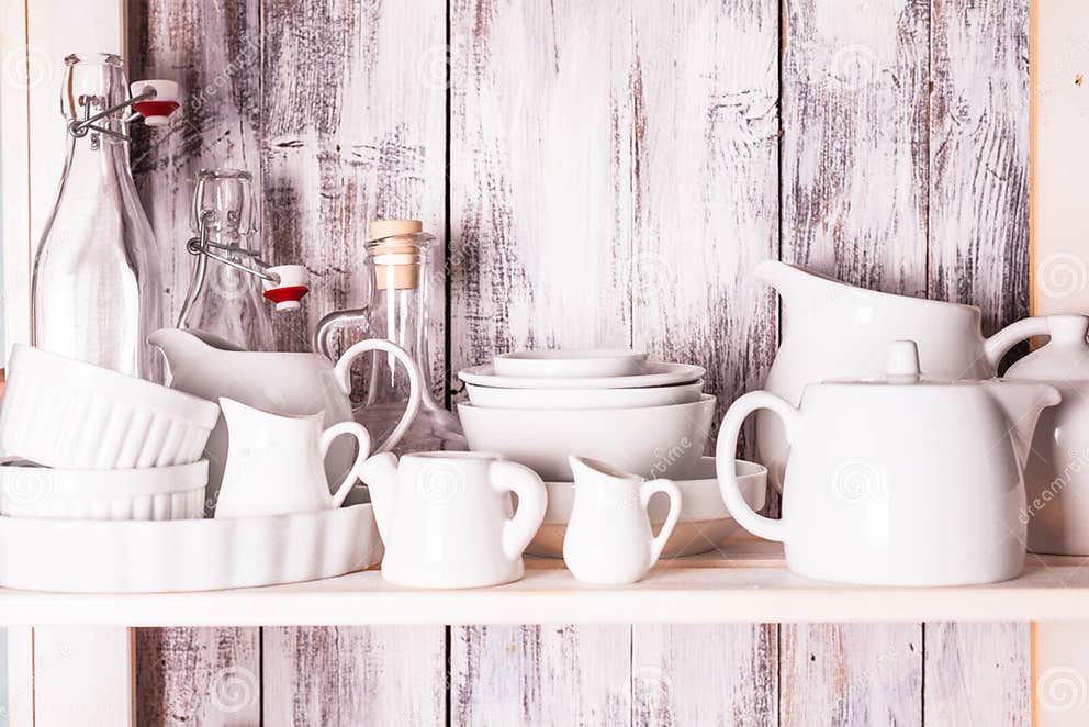 Planken in het rek stock foto. Image of restaurant, decor - 46126048