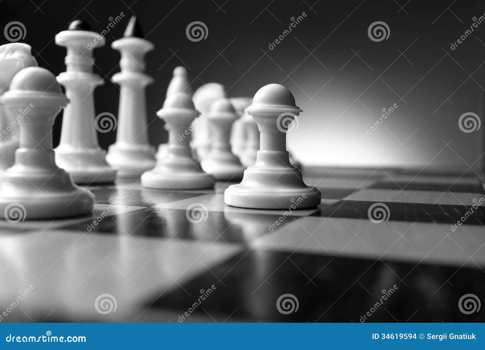 Planning a Strategy in Chess Stock Photo - Image of strategy, king ...