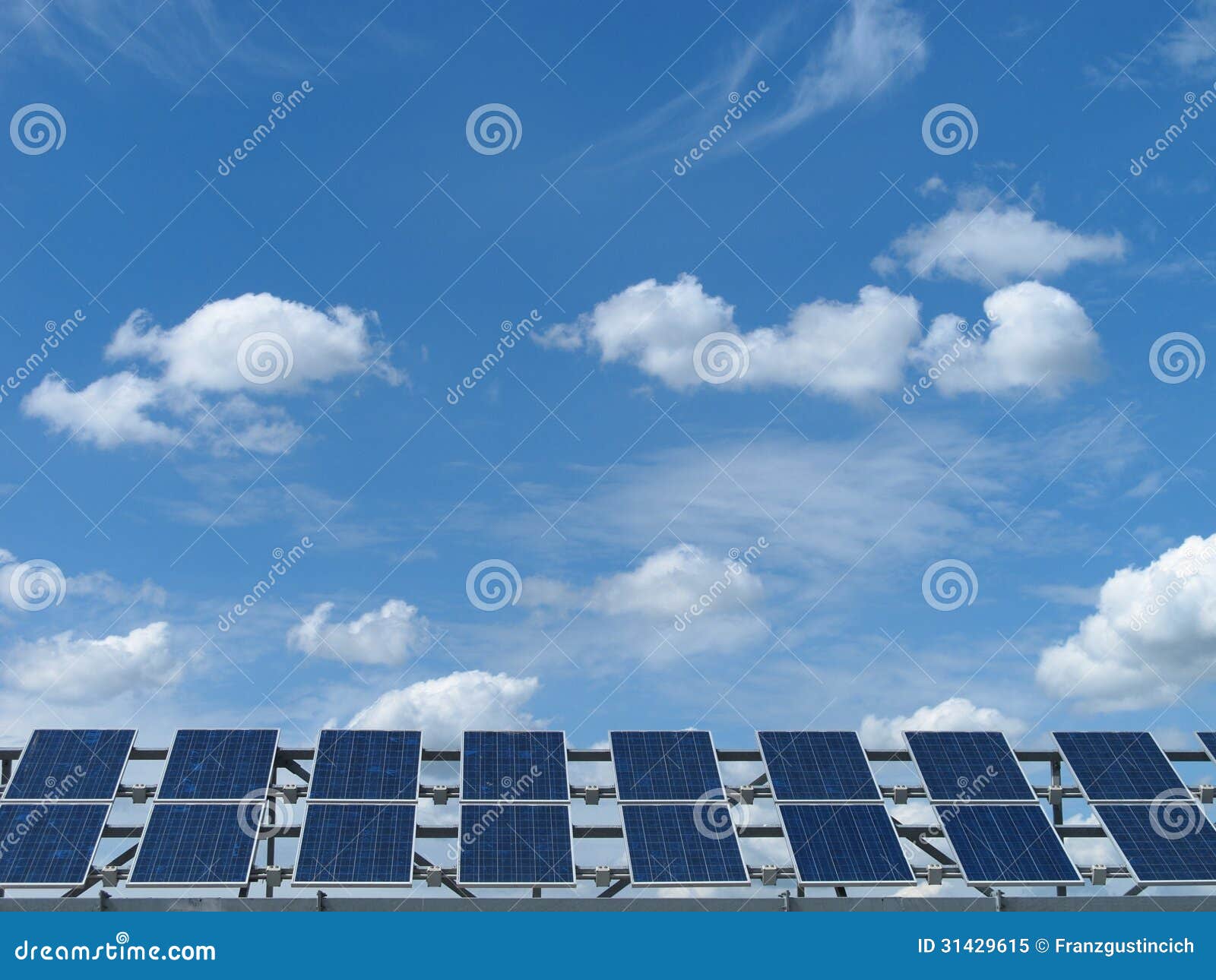 Planta solar imagen de archivo. Imagen de nubes, sistema - 31429615