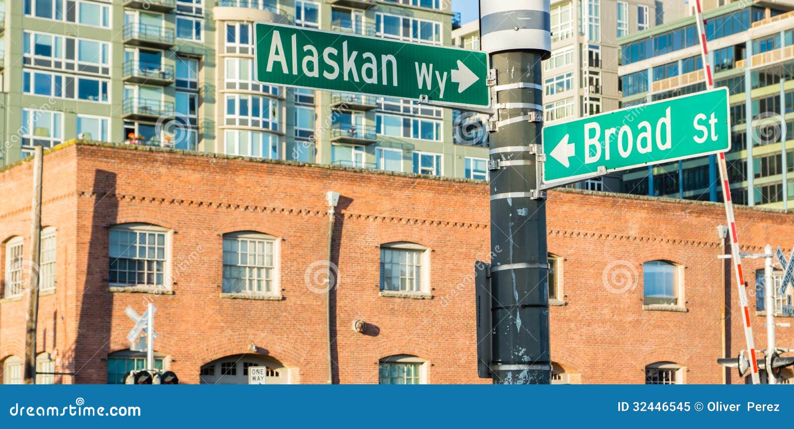 Plaque De Rue De Bord De Mer De Seattle Image stock - Image du touriste ...