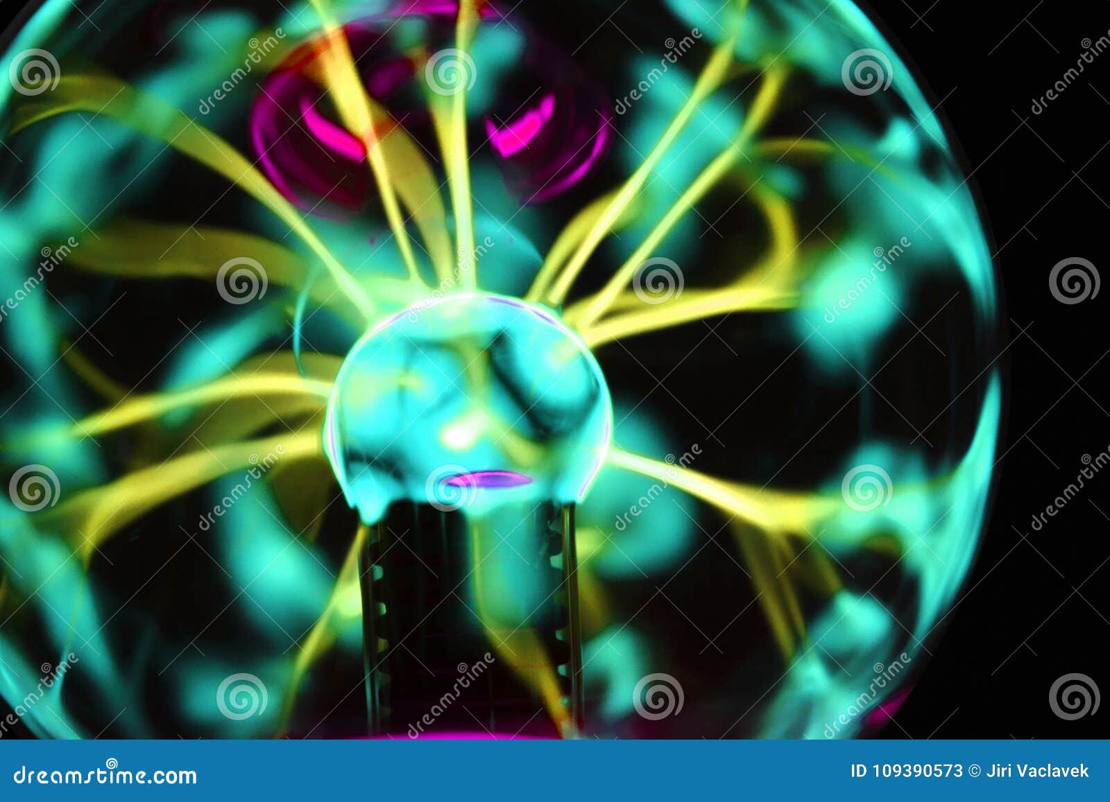 Plasma lamp experiment stock image. Image of voltage - 109390573
