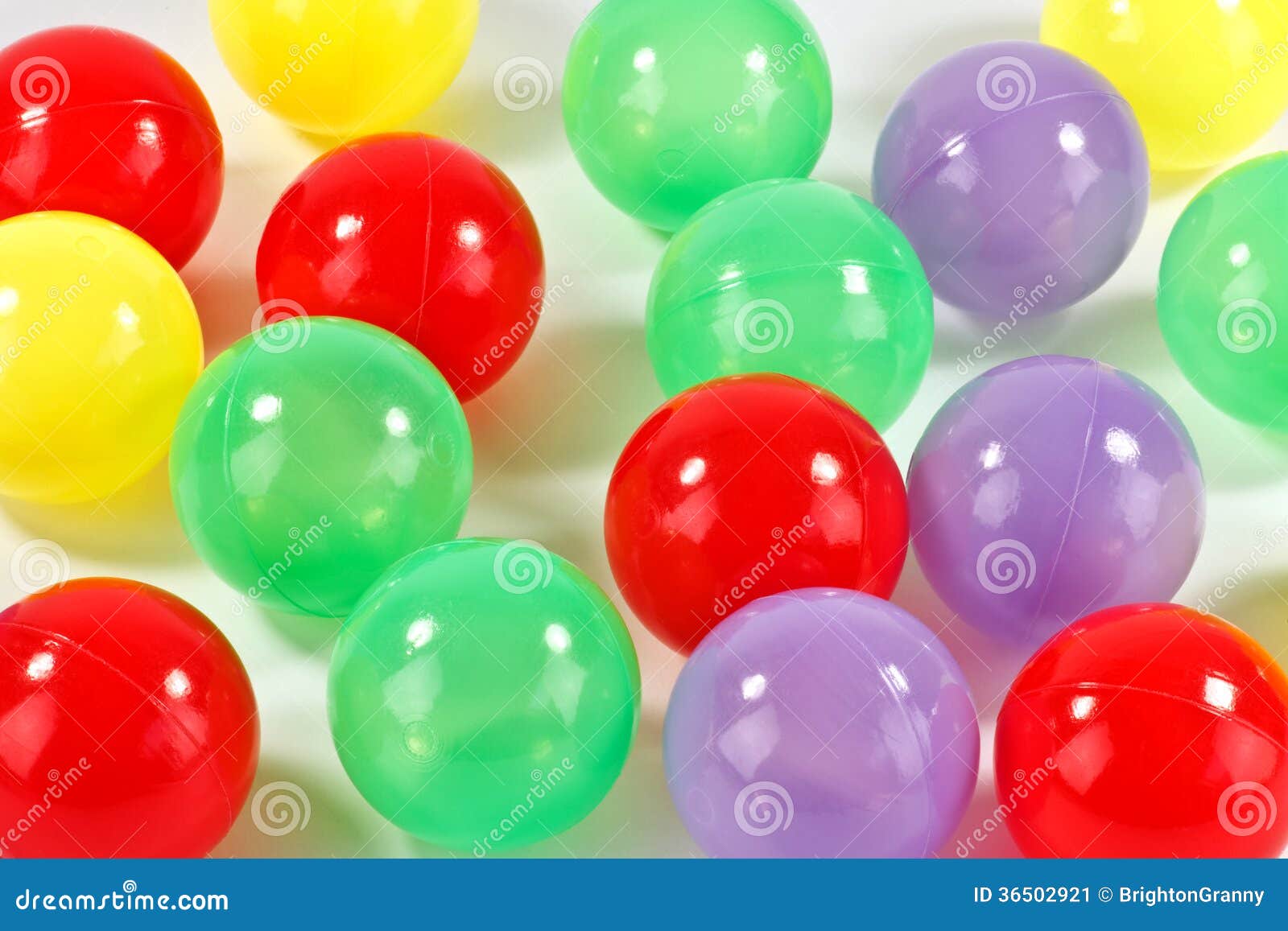 Plast-bollar fotografering för bildbyråer. Bild av brigham - 36502921