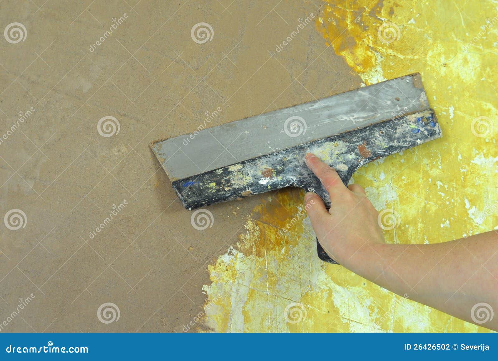 Plaster Filling Wall Repair Stock Photo - Image of mortar, hand: 26426502